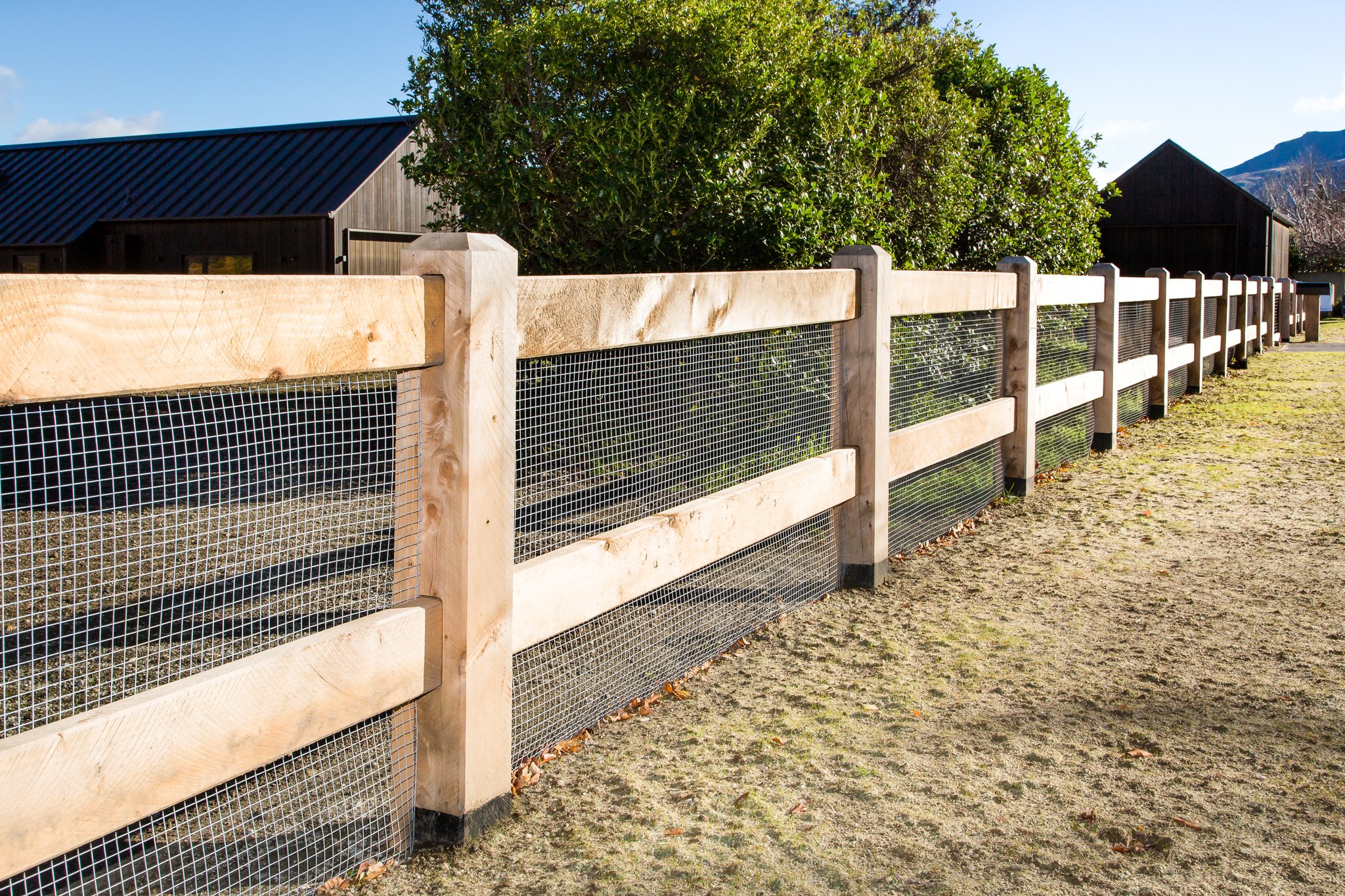 Alpine Fencing | Product Photography — Fluidphoto Ruth Brown