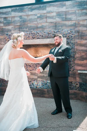 Josh and Devan: A Downtown Indianapolis Wedding — Kristen Bowen Photography