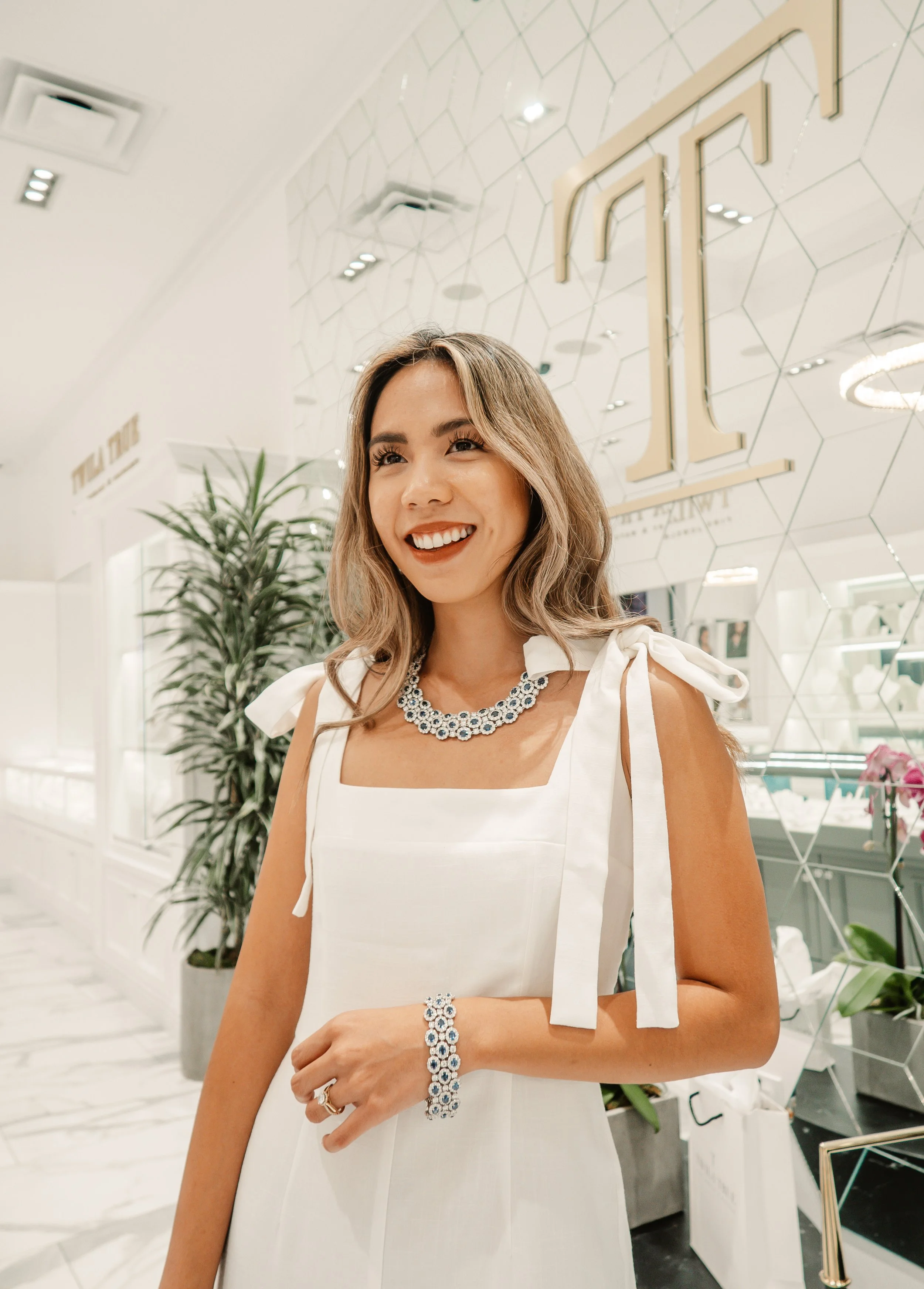 Why I Love Twila True in Las Vegas — When She Roams