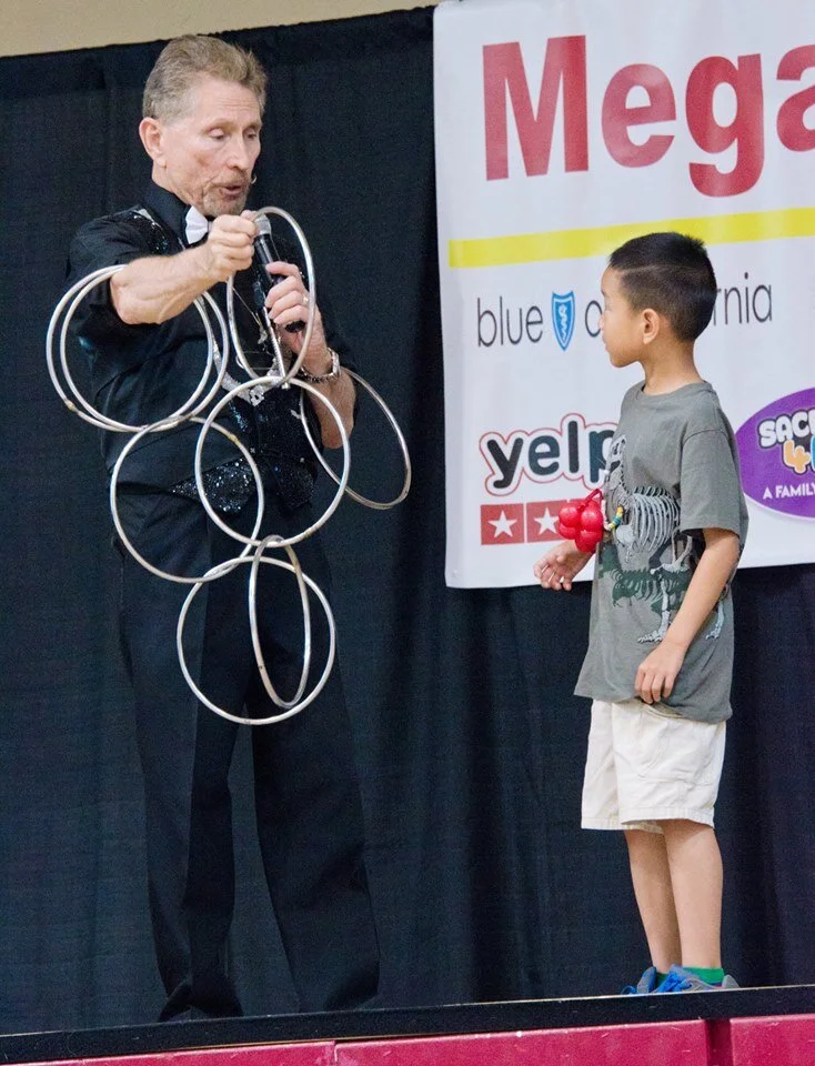 TOP CLASS MAGIC by BILL DEVON-HUTCHEON