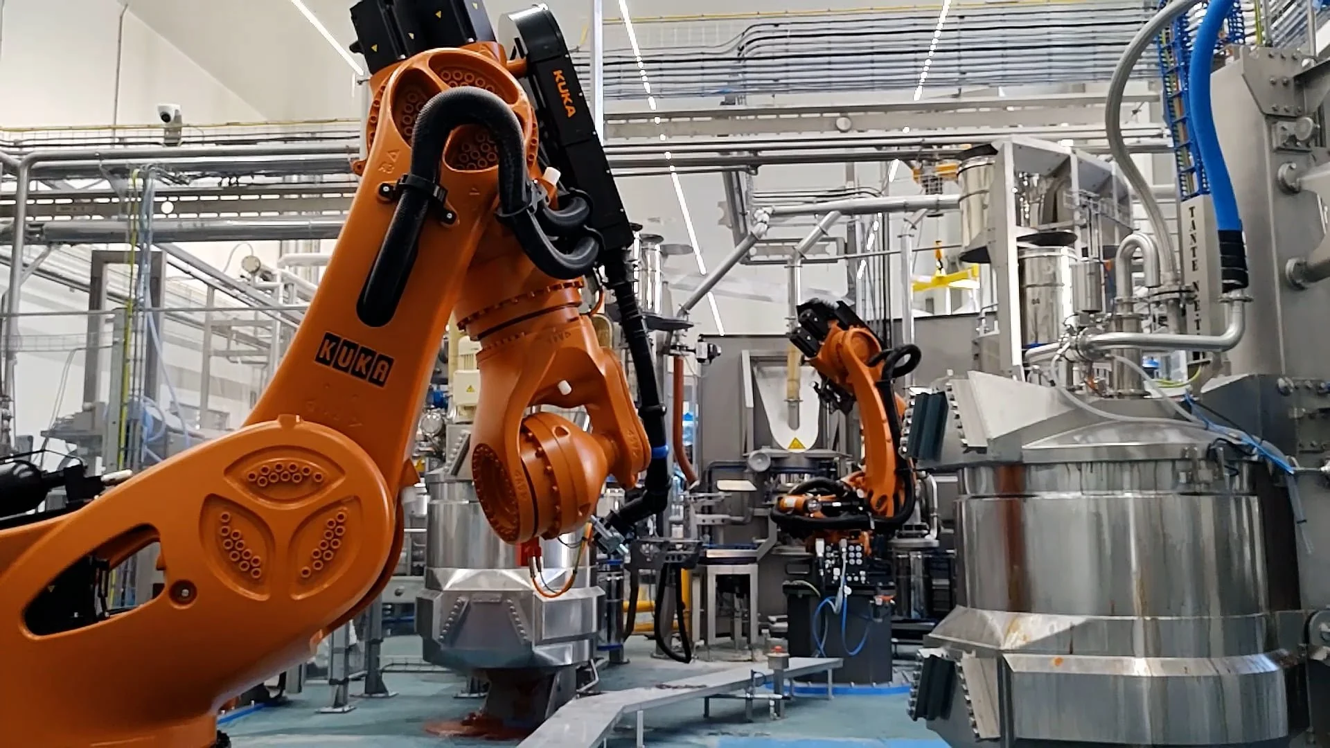 Automation, processing & powder handling with robots - OAL