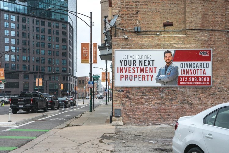 Real Estate OOH Advertising Ideas - Get Noticed with These 4 Ad Types ...