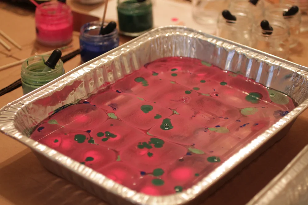 How To Make Marbled Paper or Marbled Fabric — Distill Creative