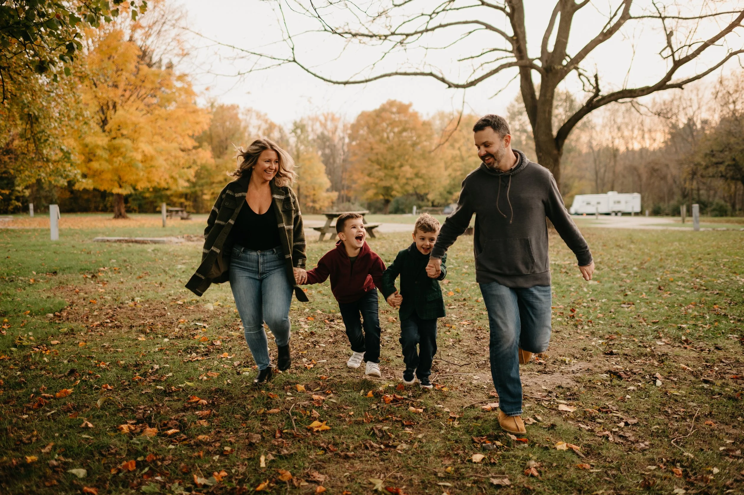 Midwest Family & Senior Portrait Photographers — Hey Sisters! Photography