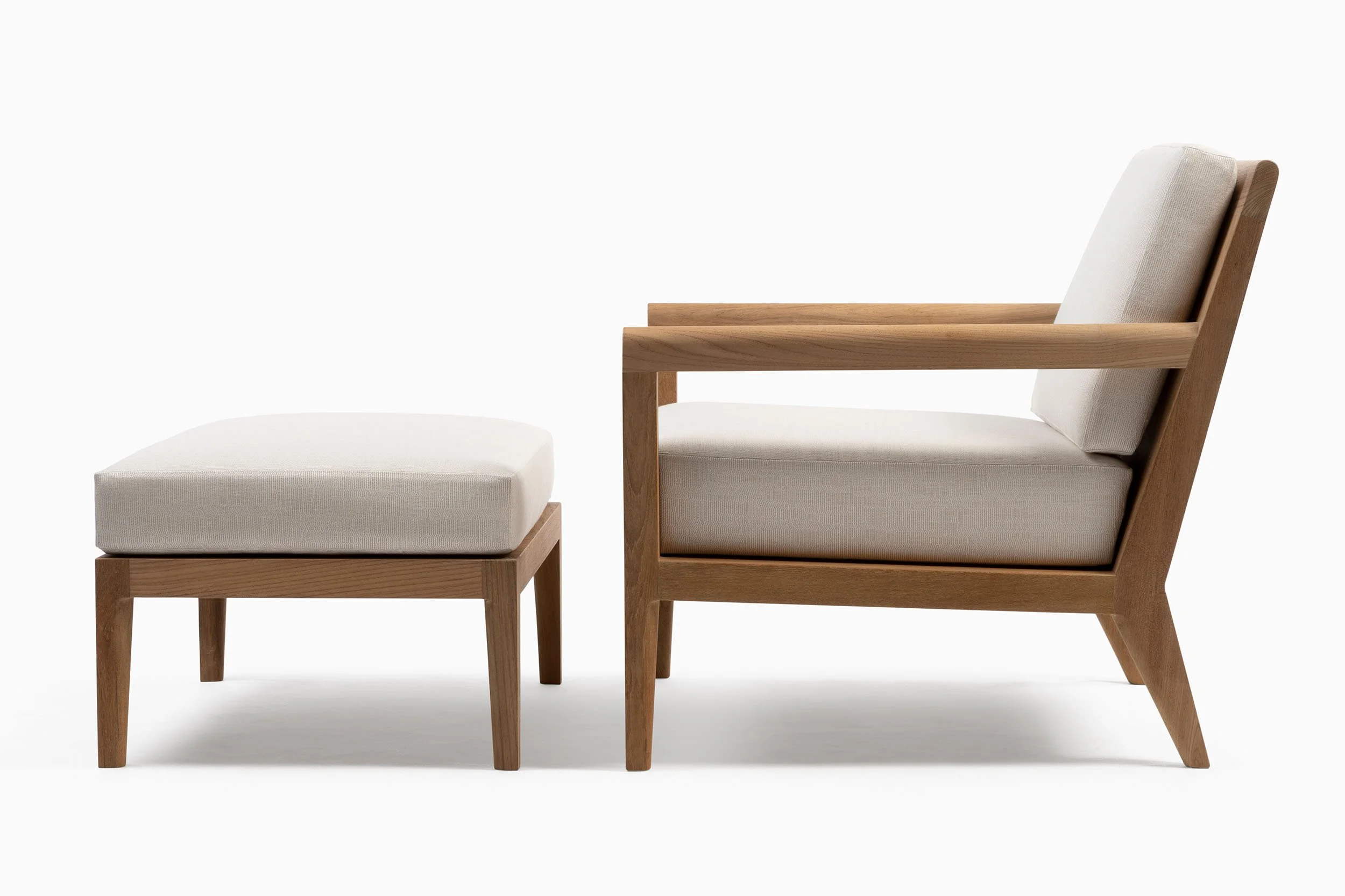 Sand Dollar Ottoman — LINK | Modern Luxury Furnishings For Indoor And ...