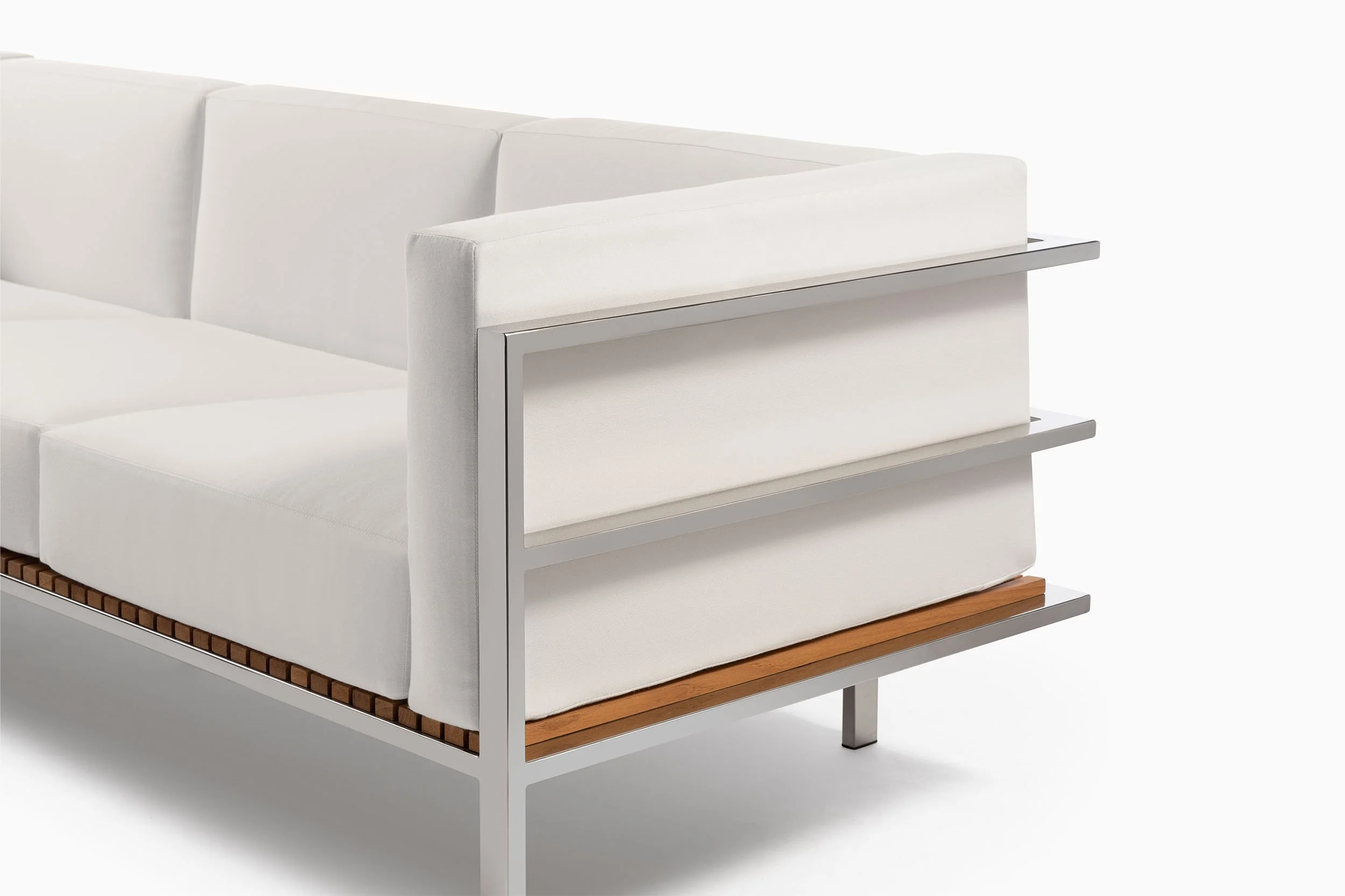 Echo Sofa — LINK | Modern Luxury Furnishings For Indoor And Outdoor Living