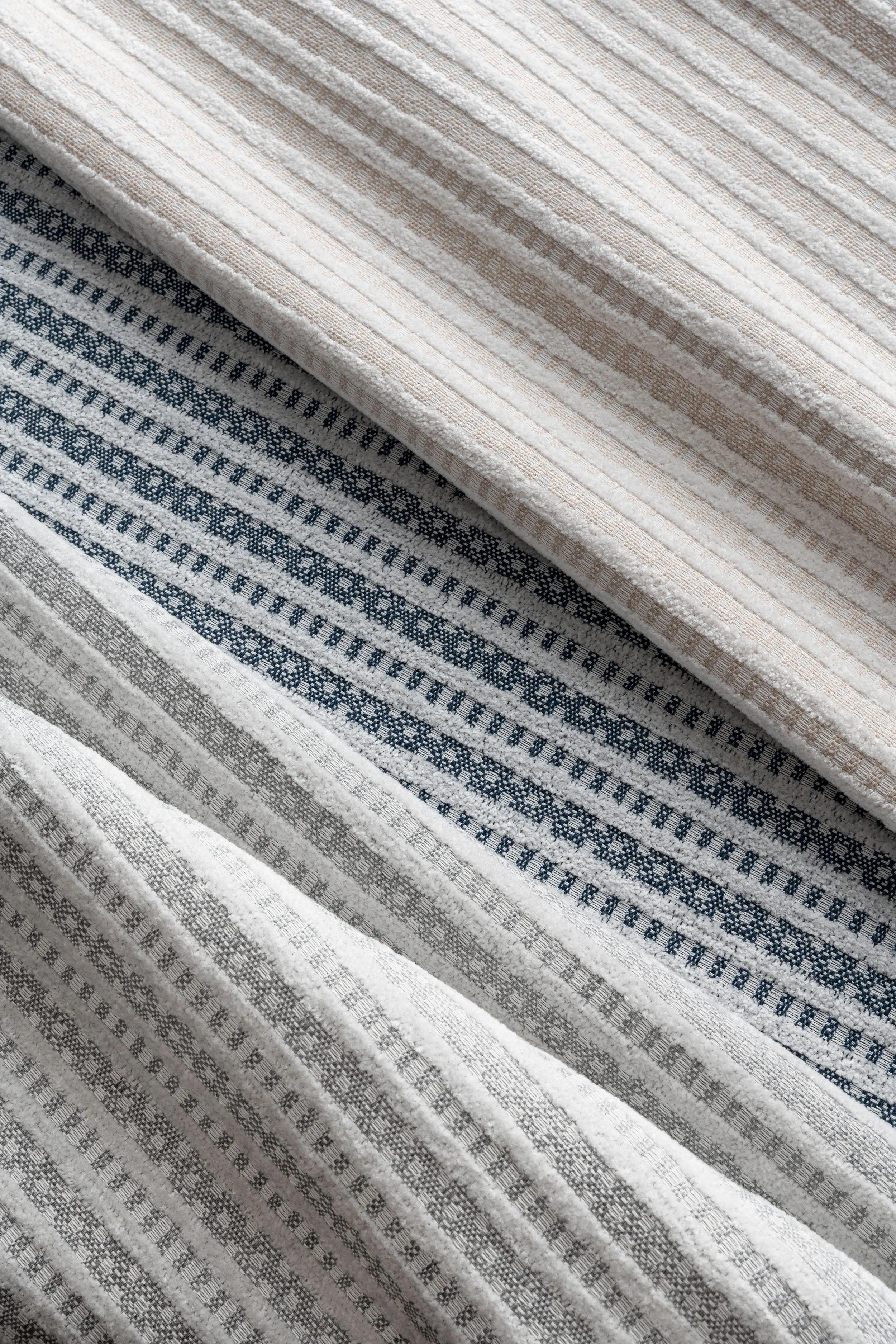 Montage Cobalt 585-51 — LINK | Modern Luxury Furnishings For Indoor And ...