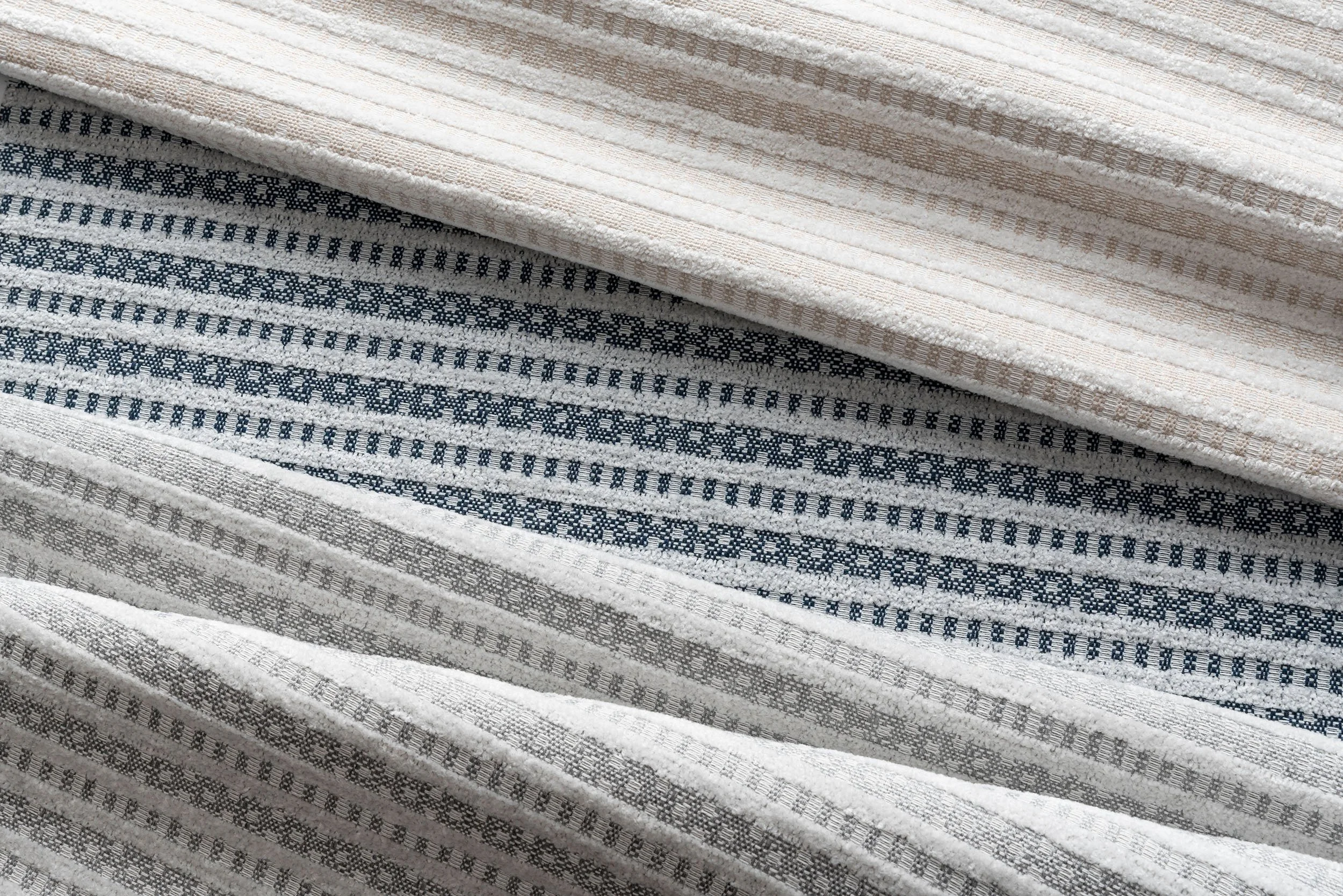 Montage Sugar 585-01 — LINK | Modern Luxury Furnishings For Indoor And ...