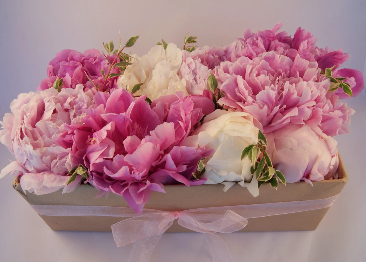 DIY Floral Box Arrangement — Hello Ivy & Eve