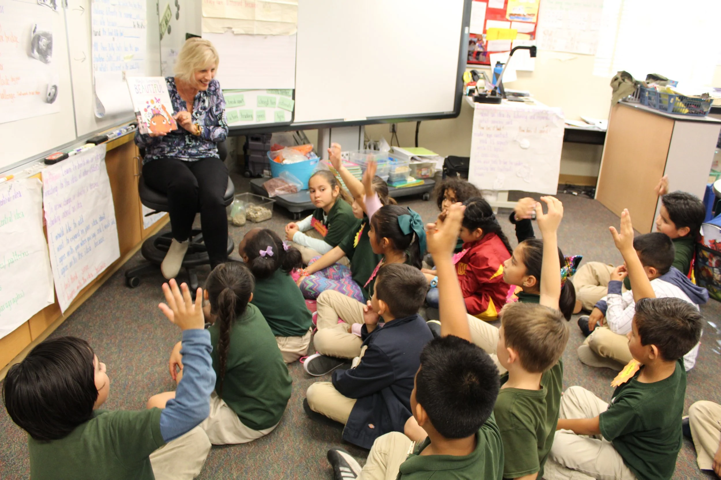 Read Aloud Volunteer Classroom Reader — Words Alive