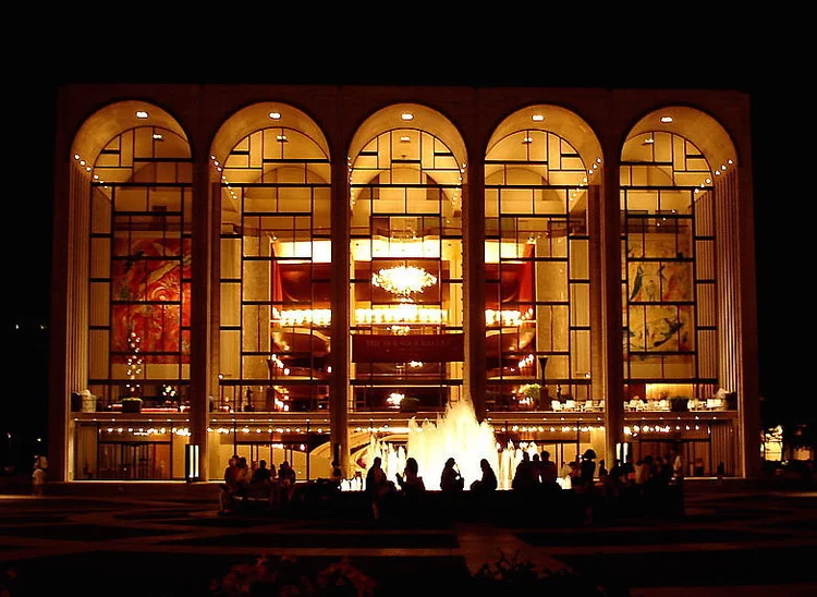 New York - March — Great Performance Tours