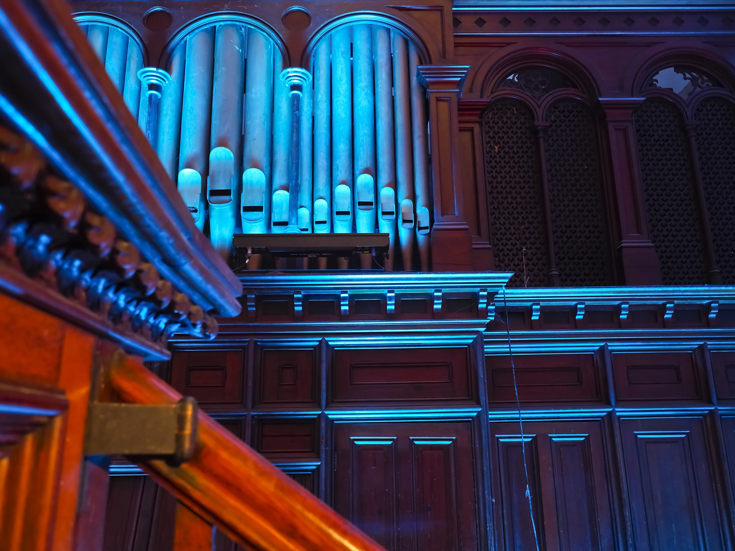 About Us — Round Chapel