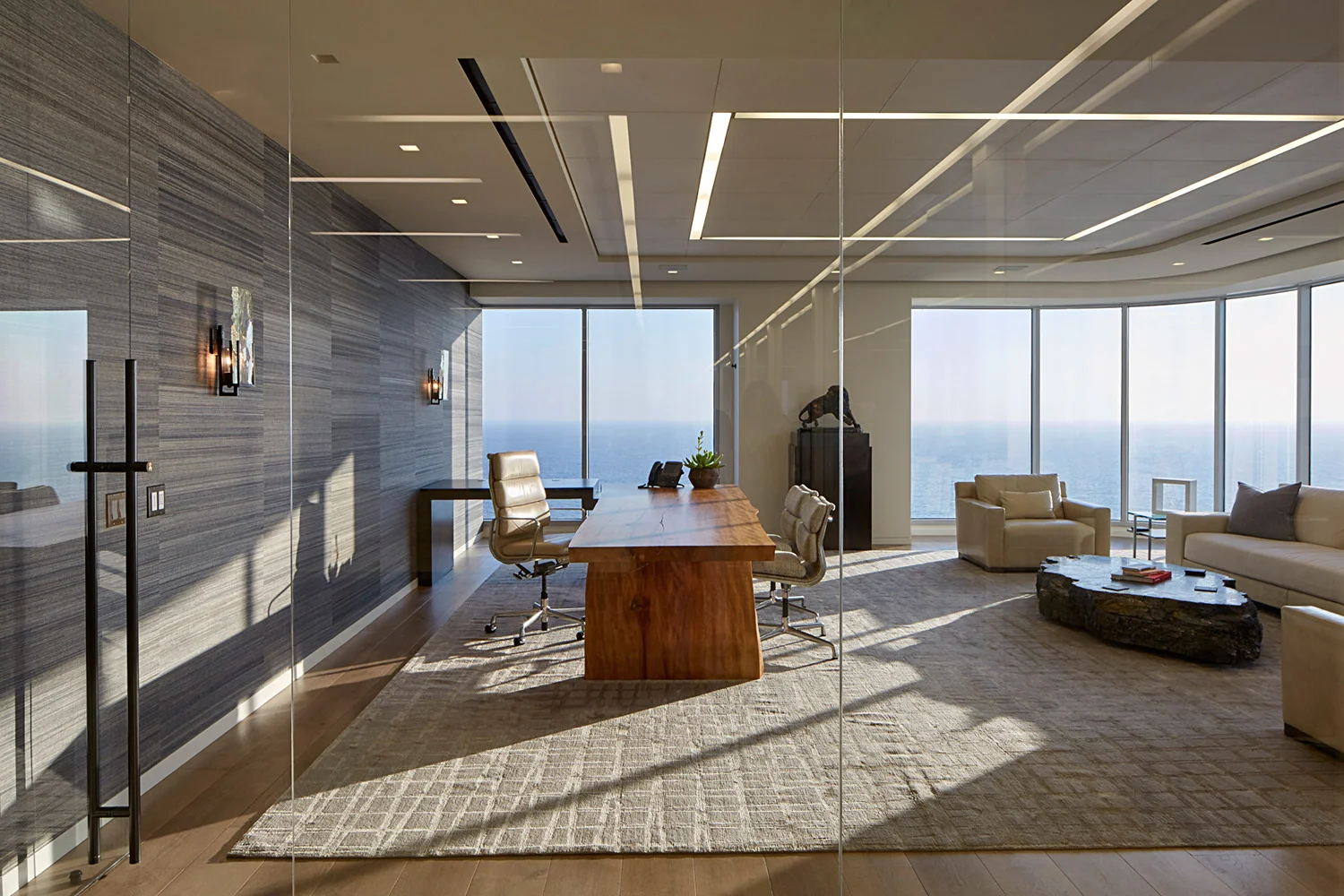 Santa Monica Warm Modern Office — Natasha Baradaran