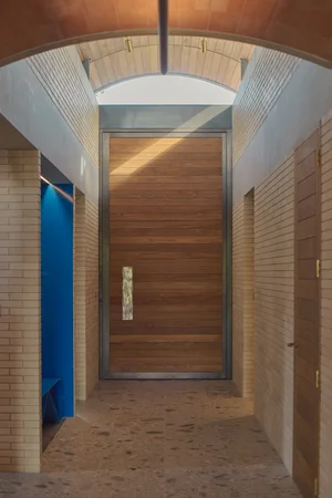 Bus Stop, South Coast Beach House — Casey Brown Architecture