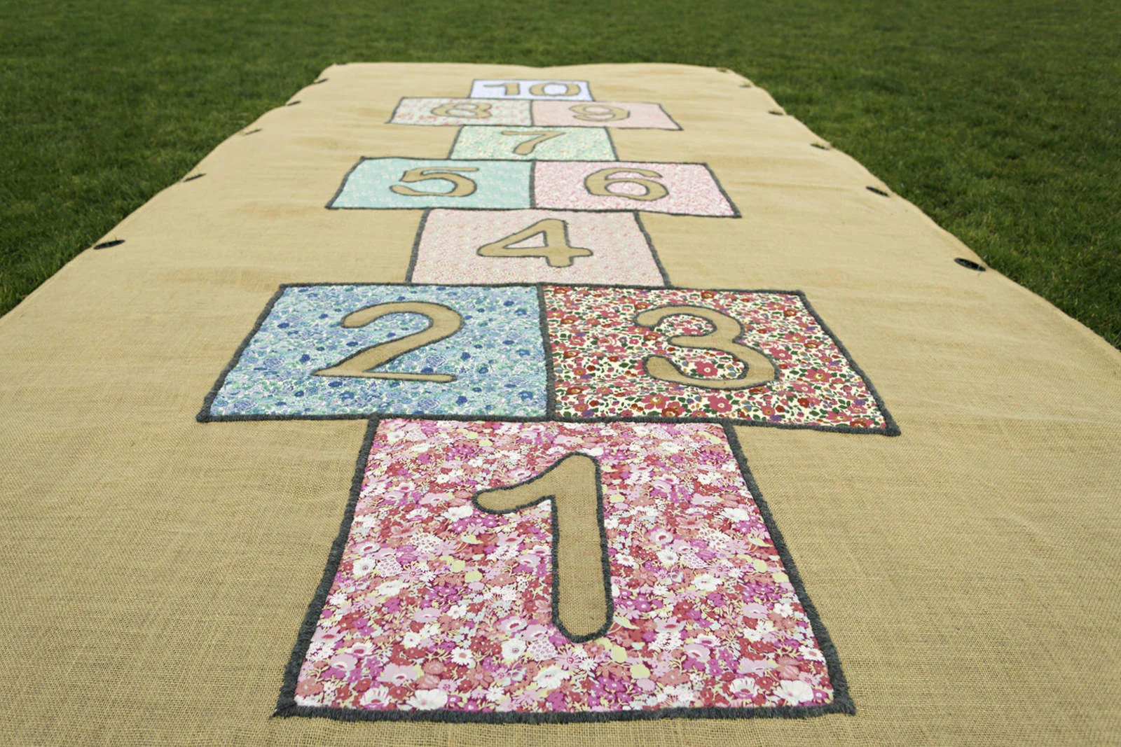 Hopscotch Game Pattern