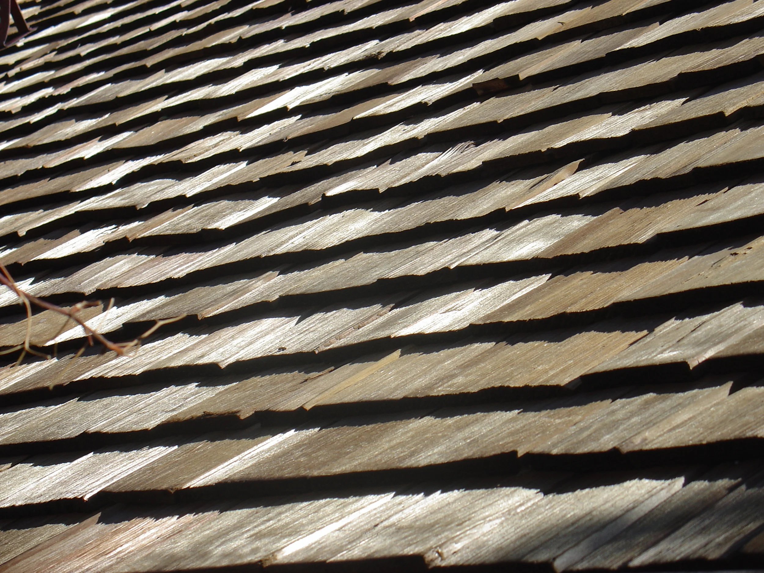 24 Inch Handsplit Cedar Shakes | Custom Shingles