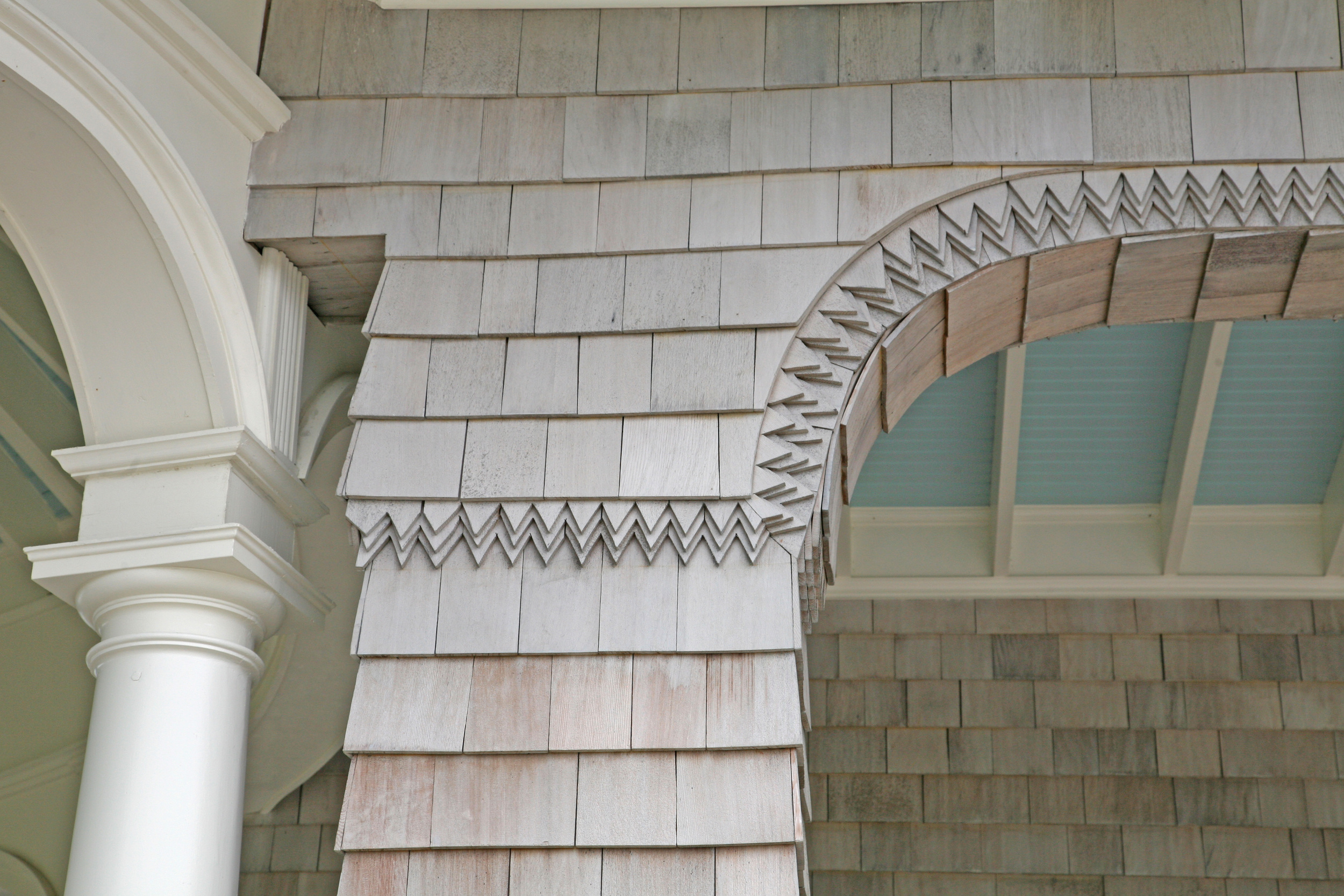 Curved Eaves - Steam-Bent Wood Shingles | Custom Shingles