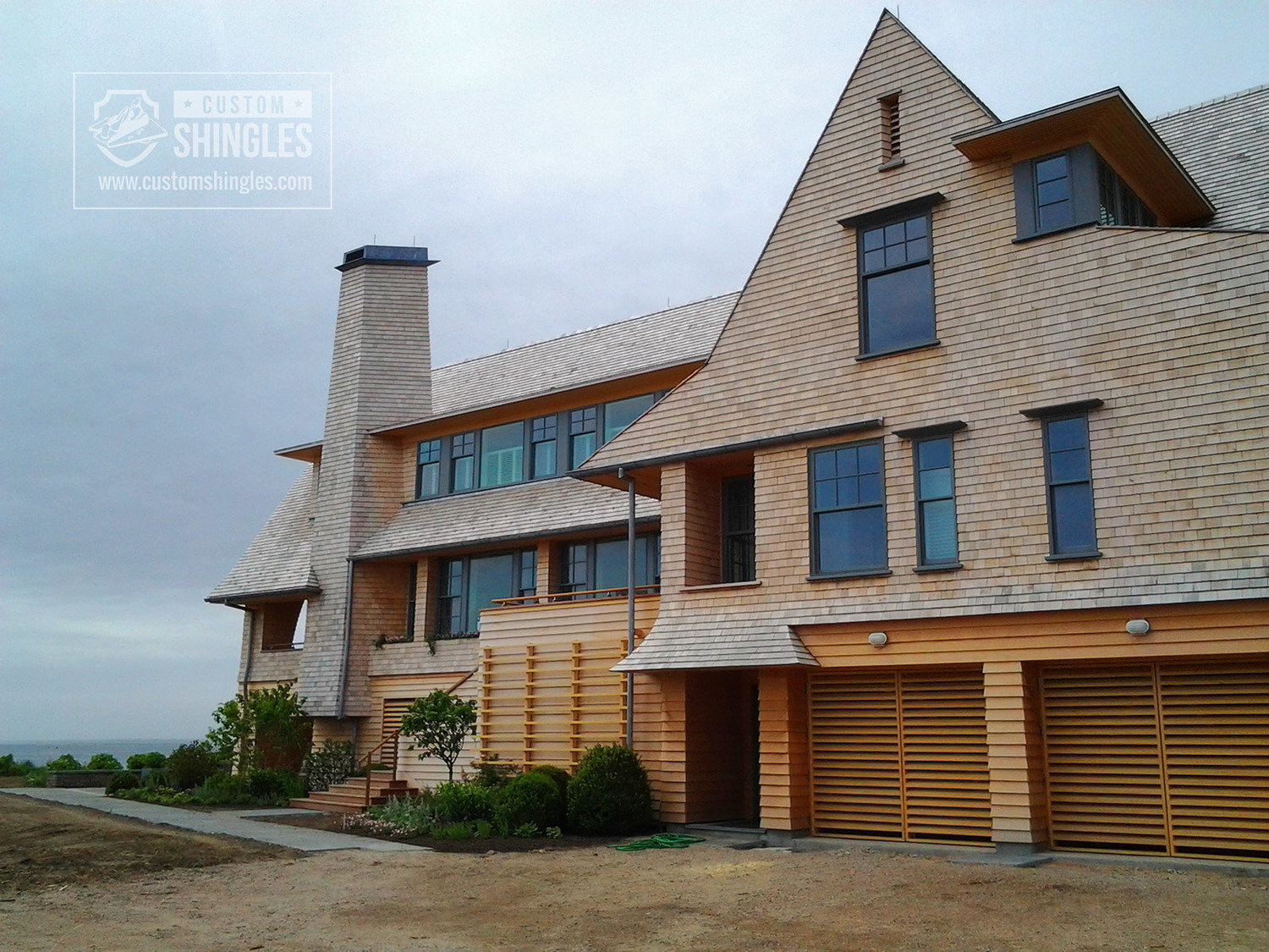 Cedar Shake Siding For Homes | Custom Shingles Cedar Shake Siding For Homes | Custom Shingles