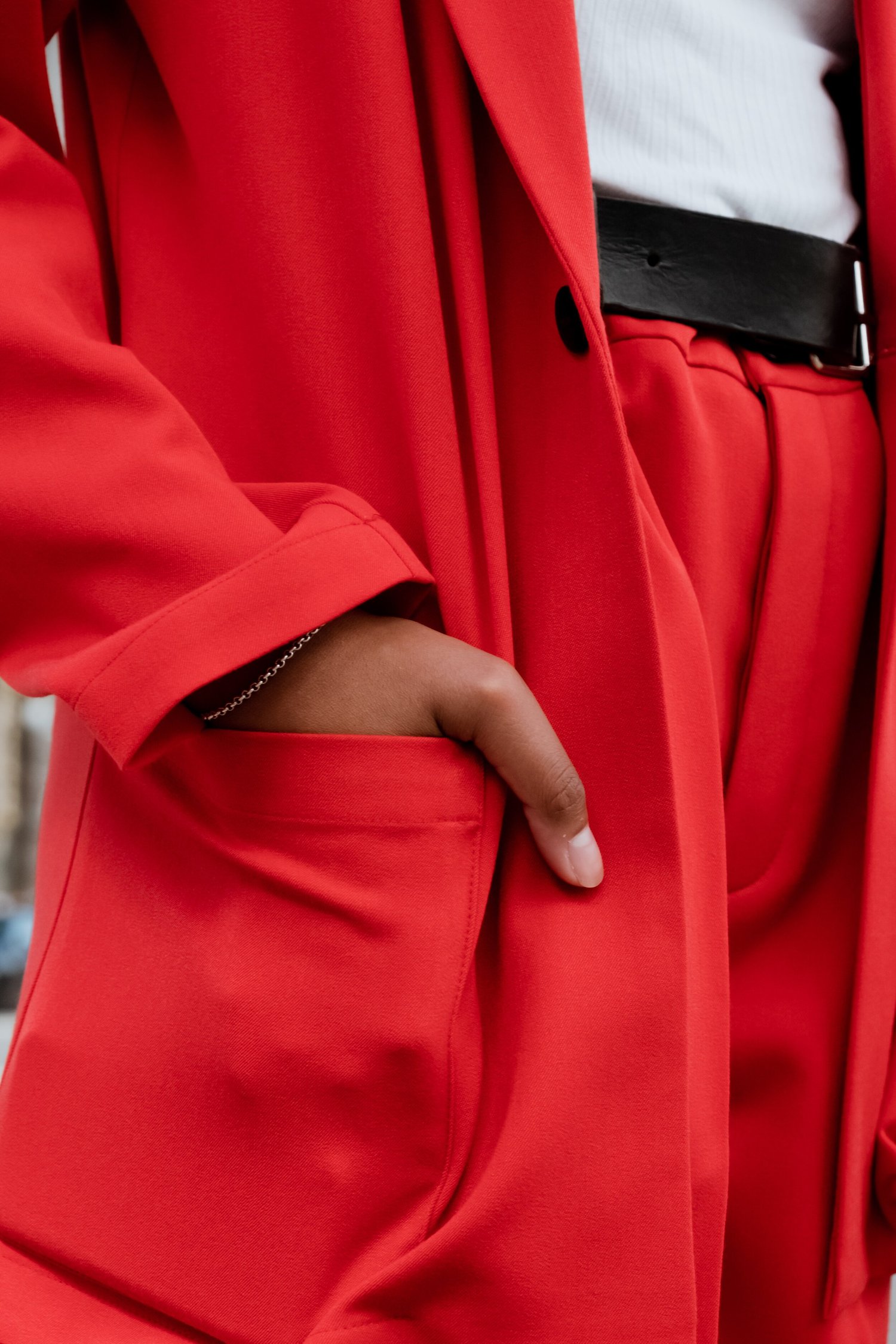 10 WAYS TO WEAR A BLAZER - PERSONAL STYLIST TIPS - One Of A Style