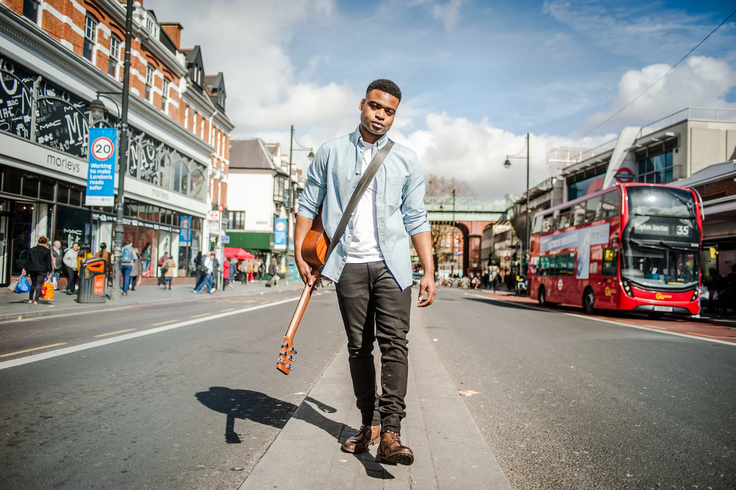 Roman Harris - Artist, Singer & Song Writer