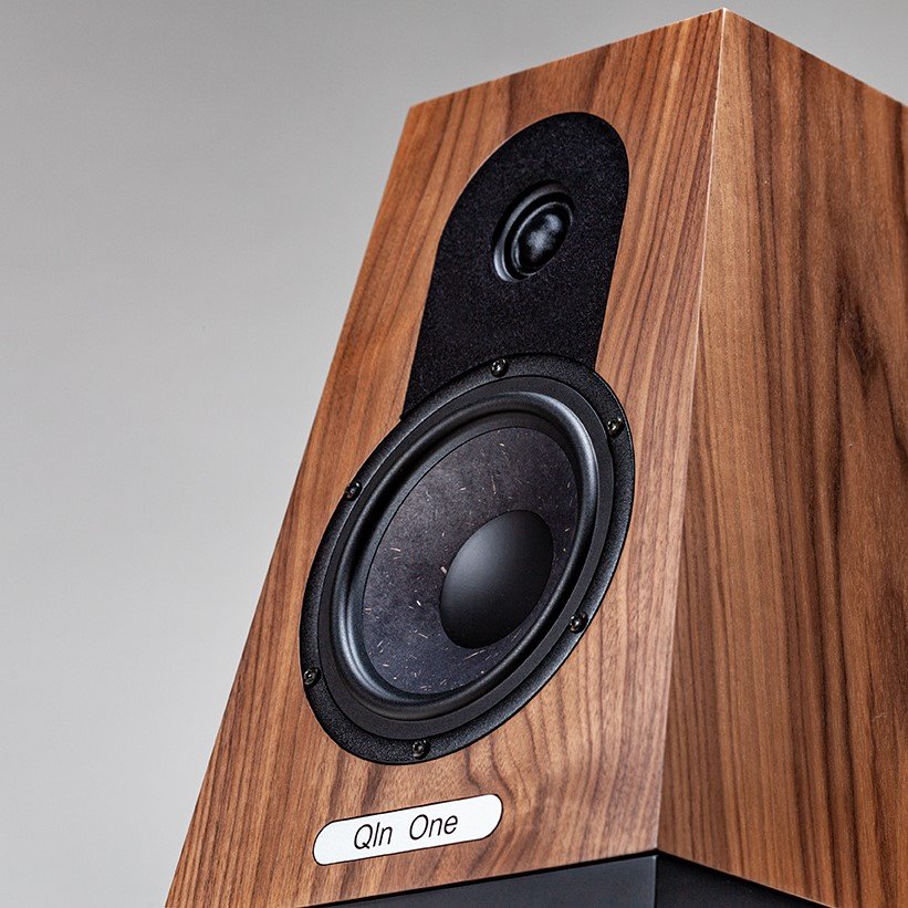 Well Pleased Audio Vida