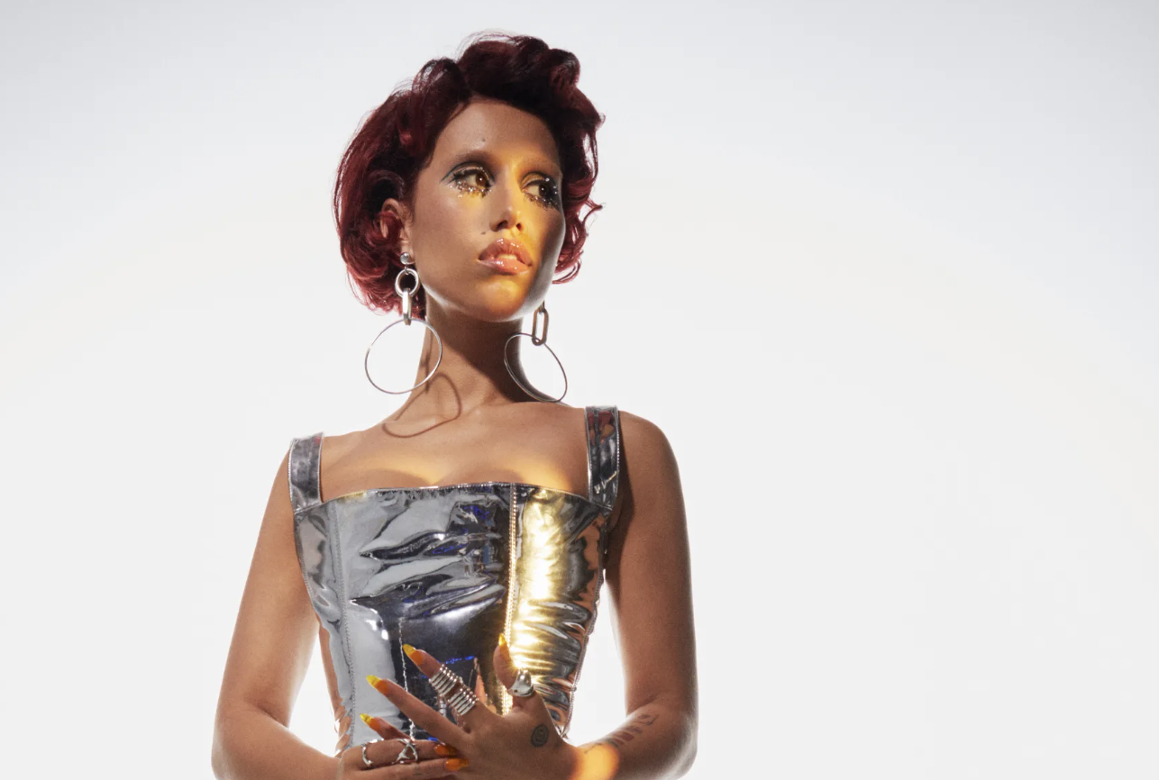 RAYE Becomes Most Nominated Artist In A Single Year At BRITs — Simon ...