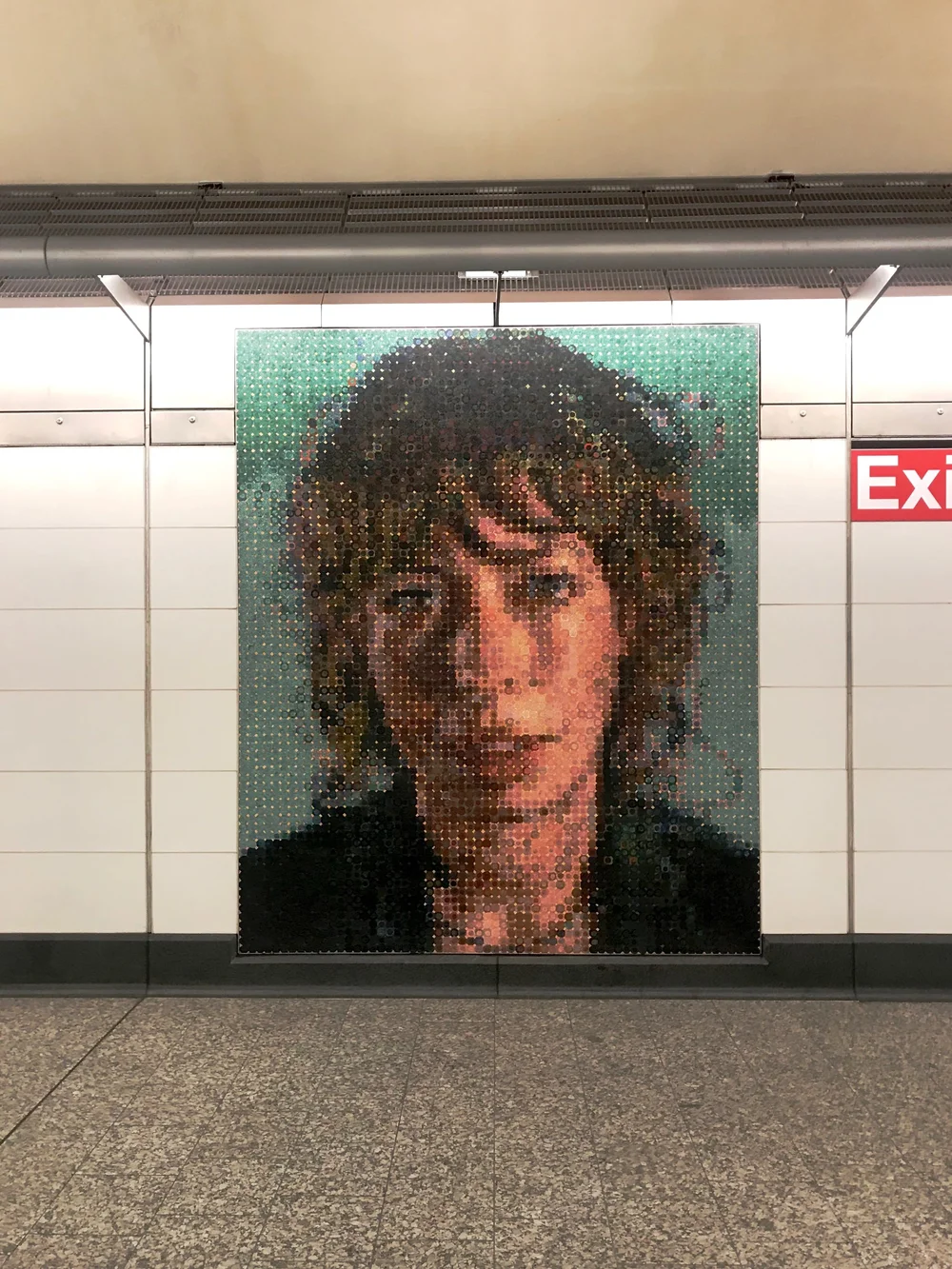 Chuck Close, "the pixel master" explores using mosaics for the first ...