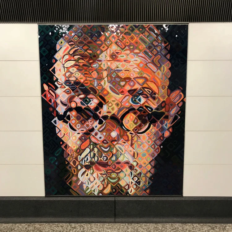 Chuck Close, "the pixel master" explores using mosaics for the first ...