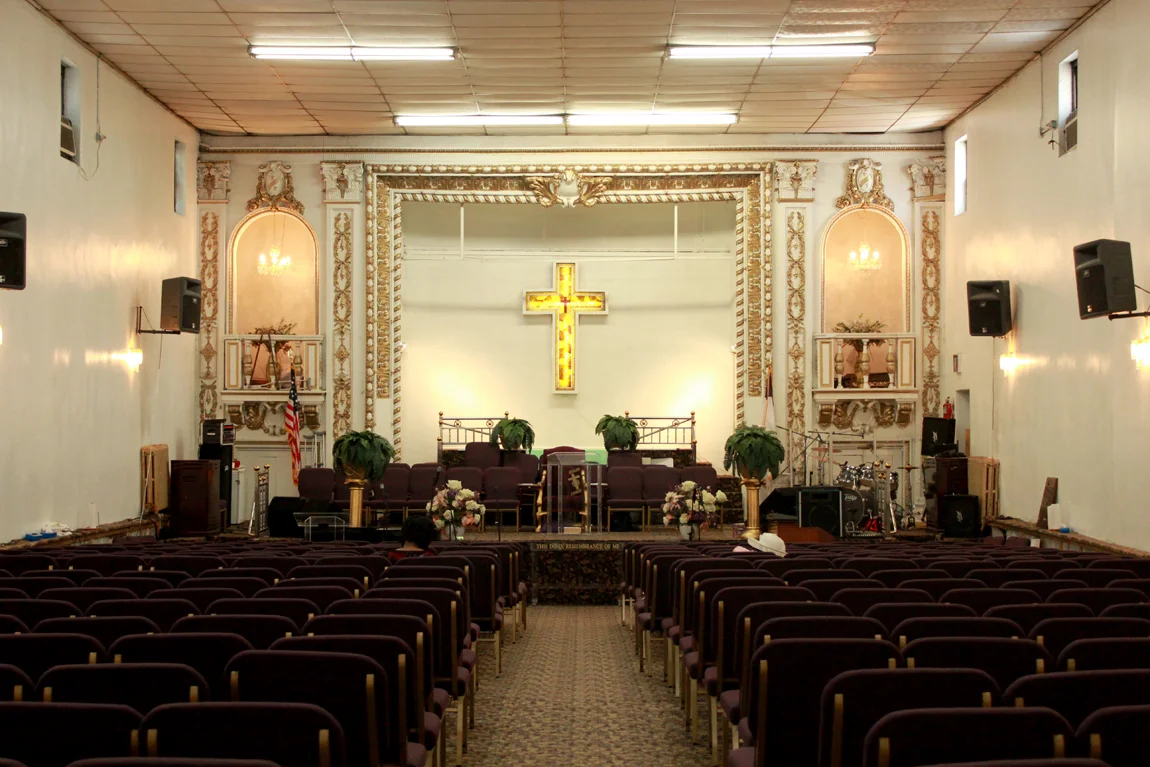 Storefront Worship — THE SITE MAGAZINE