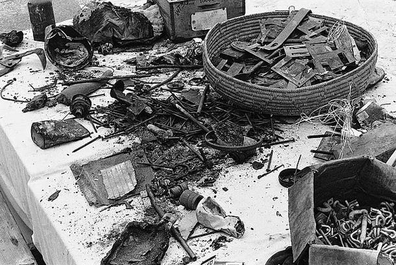 66 Signs of Neon — Noah Purifoy Foundation