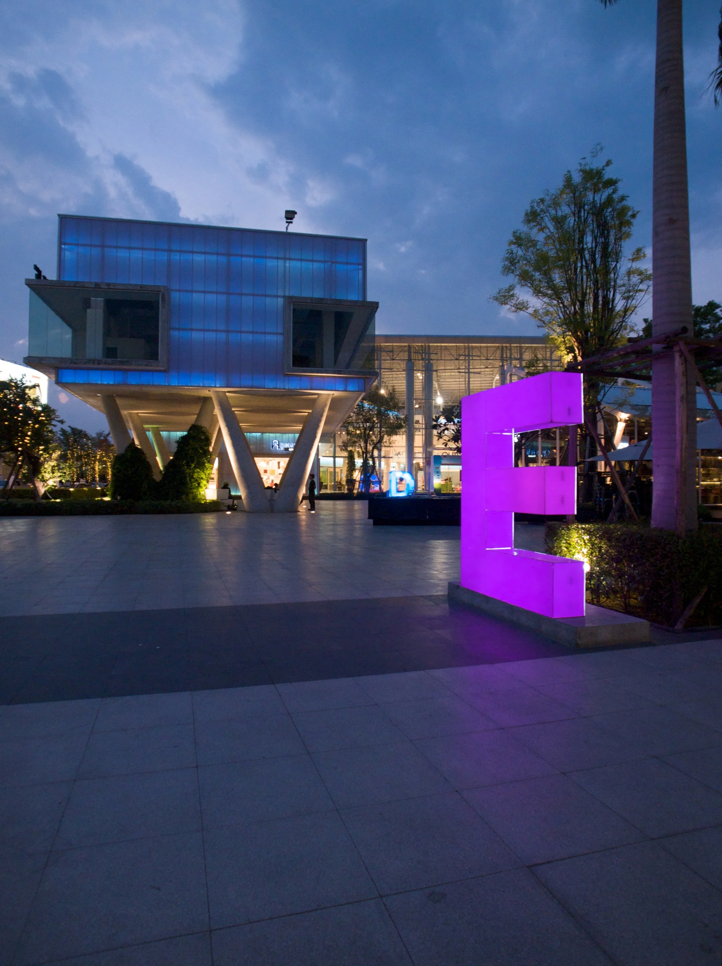 Crystal Design Center — BOIFFILS Architectures