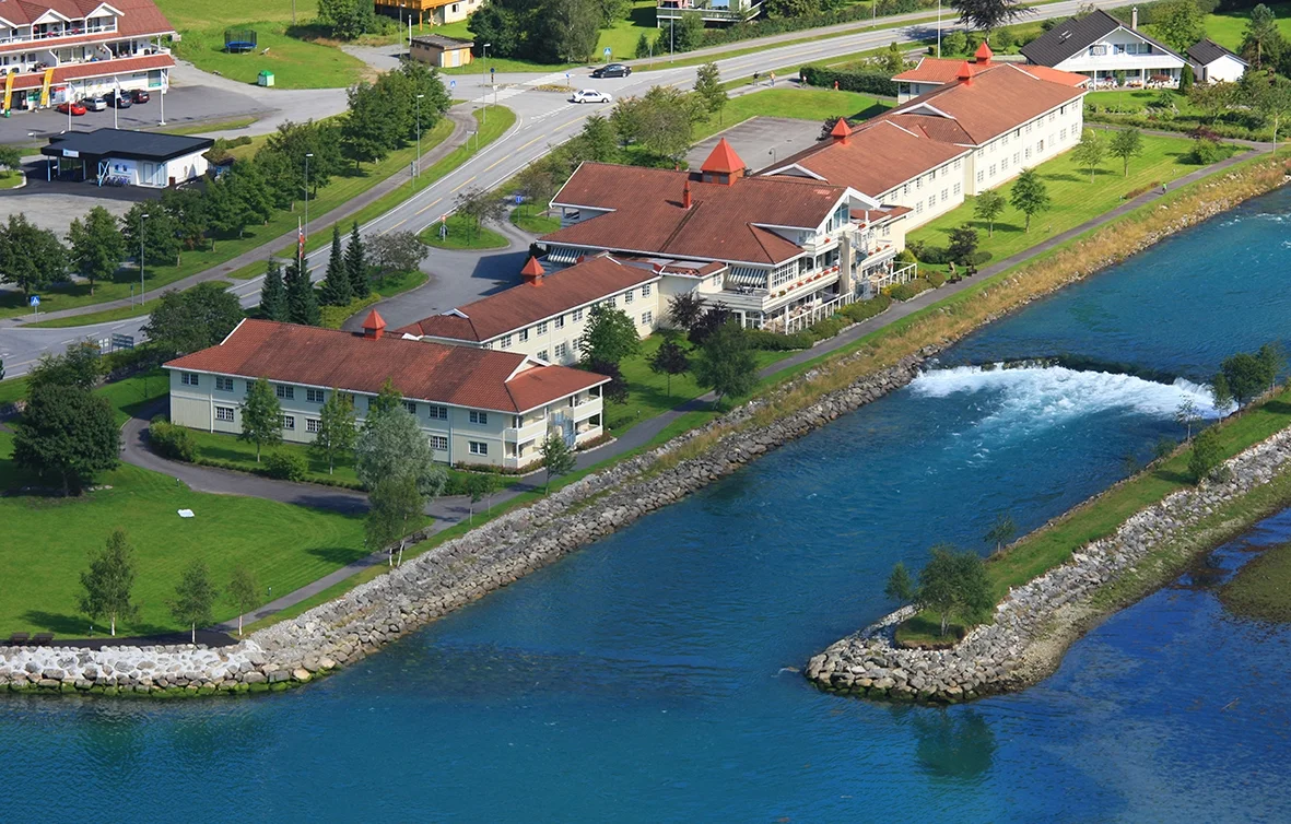 Overnatting i Loen - hotell og leiligheter — Loen Skylift