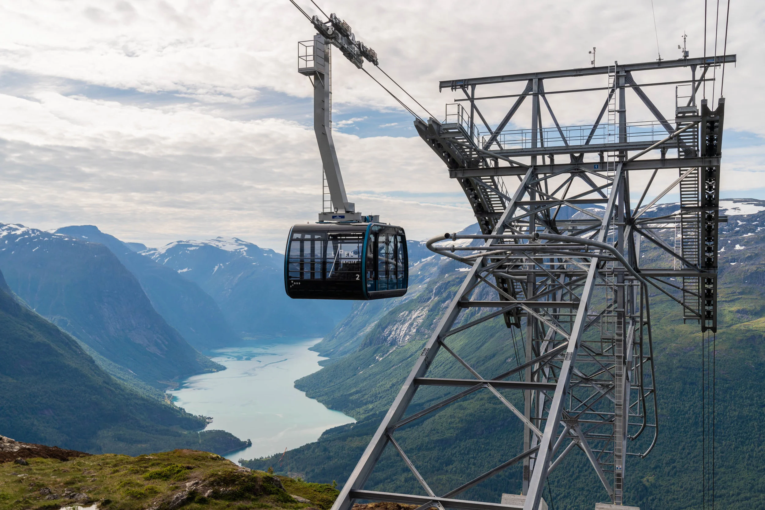 Galleri — Loen Skylift