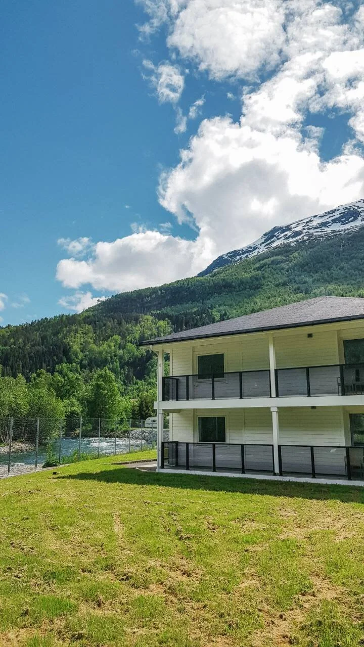 Overnatting i Loen - hotell og leiligheter — Loen Skylift