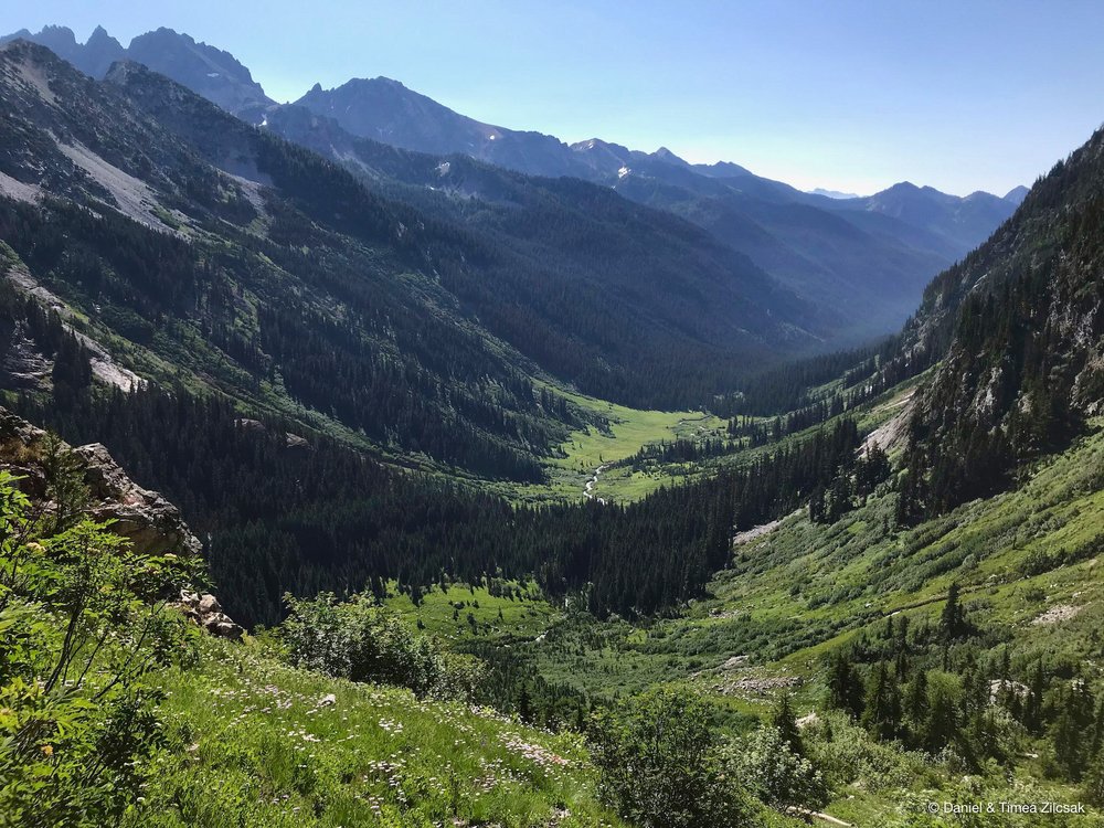 Backpacking Spider Gap and the Glacier Peak Wilderness