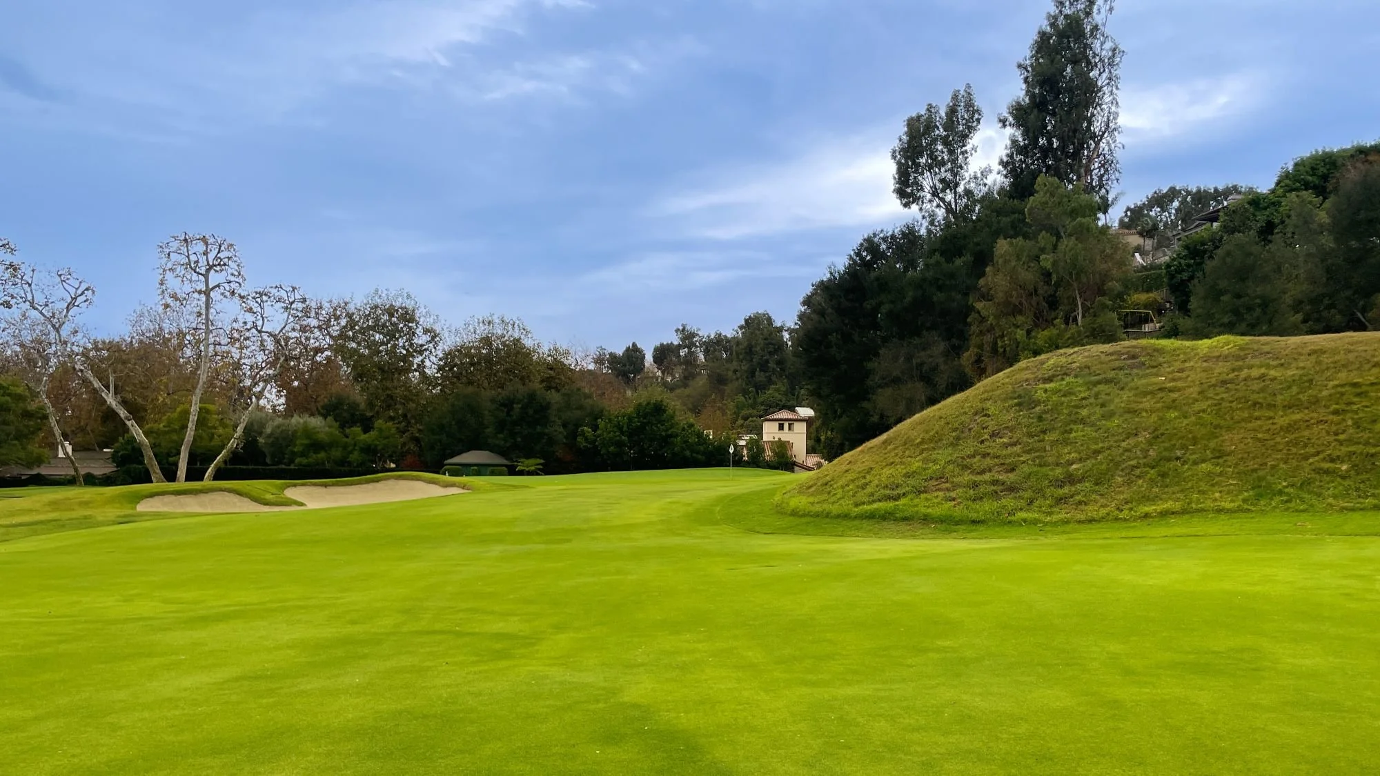 Riviera Country Club | Golf Course Review — UK Golf Guy