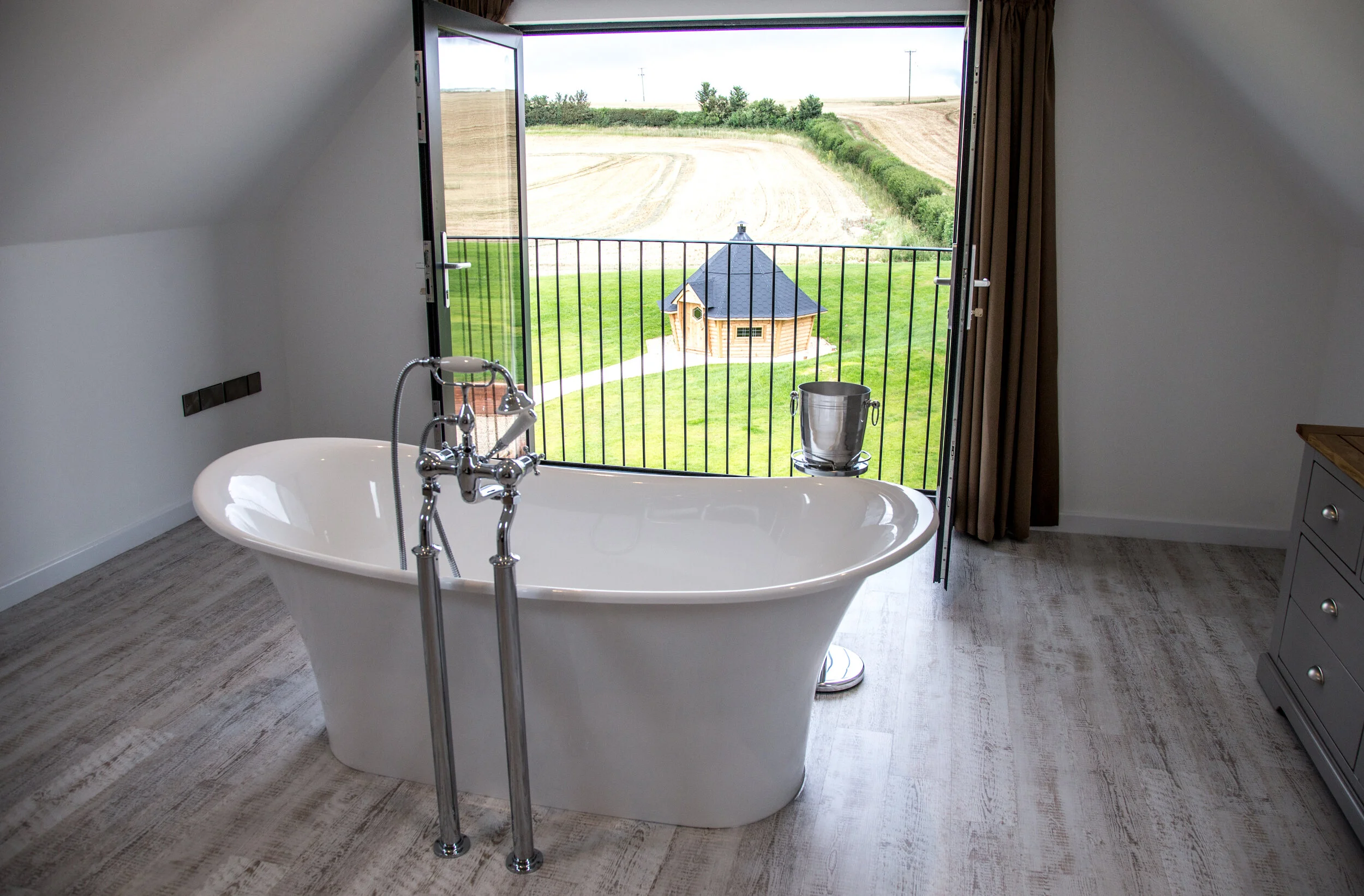 Accommodation In Quantock Lakes | Award Winning Barn Wedding Venue in ...