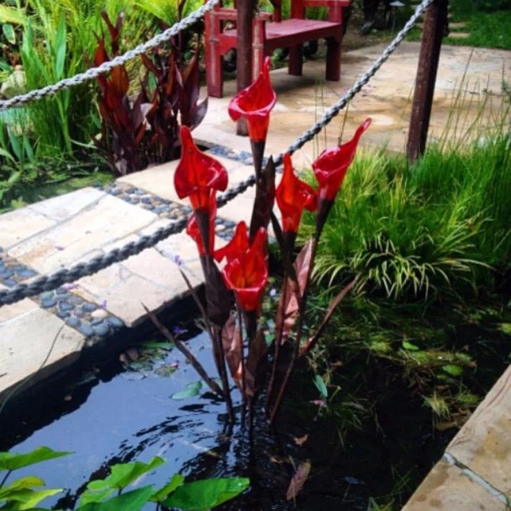 Lily Glass Fountain — Malibu Fountains