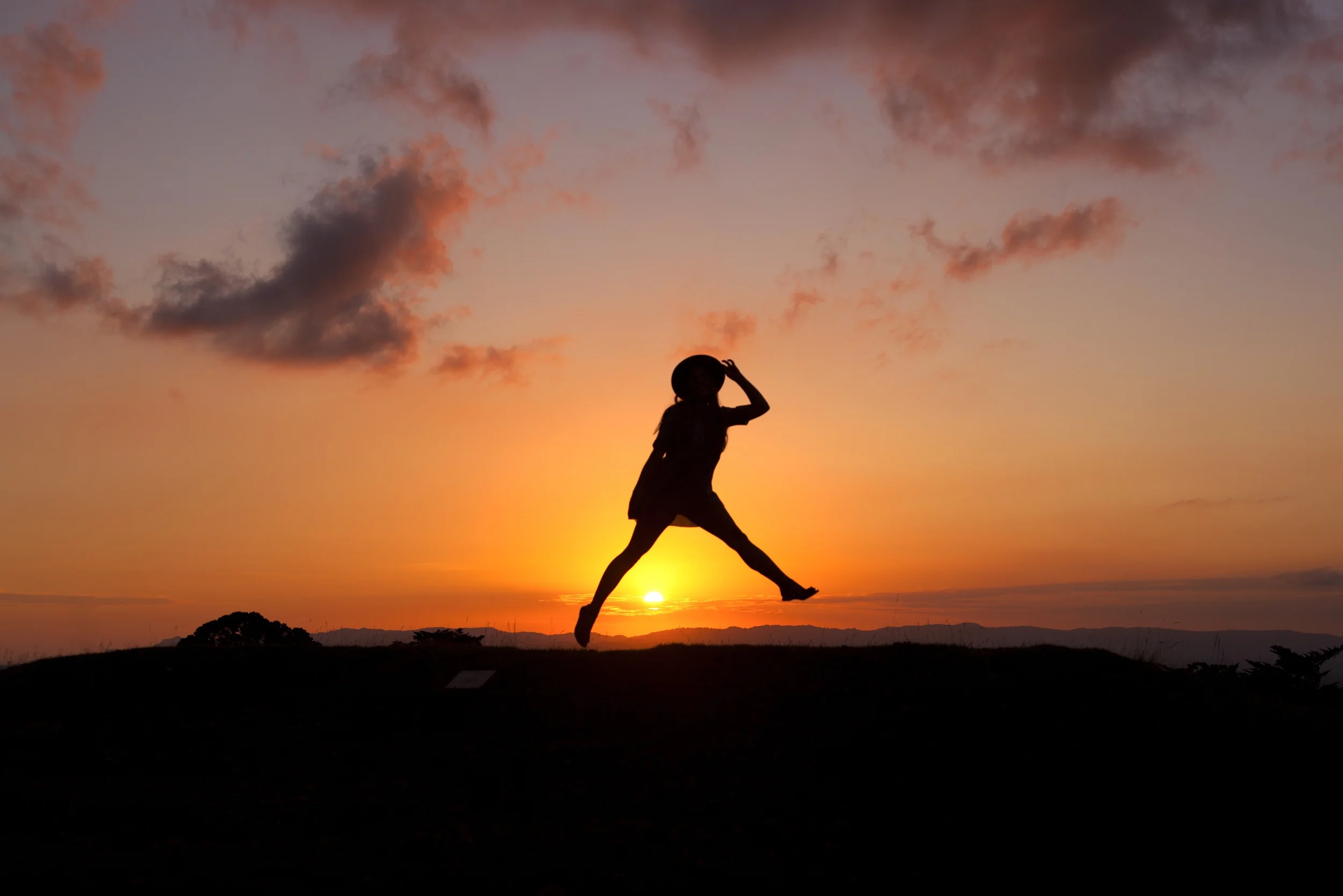 Why Spending Money on Experiences vs. Things Makes Us Happier — Go Seek ...