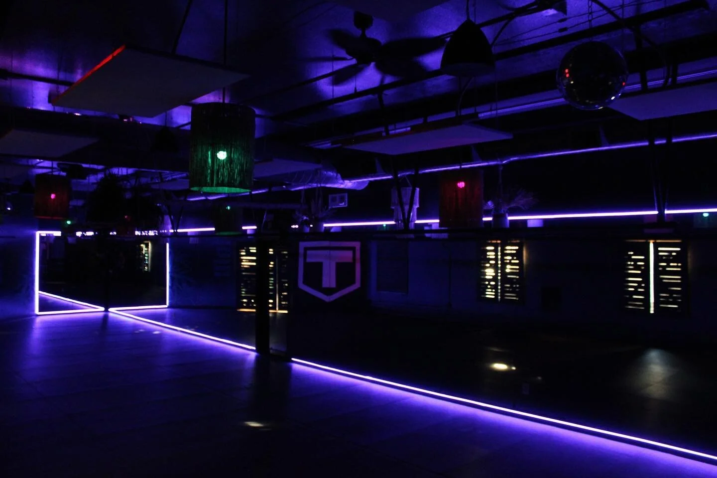 AMT - Amy Miller Training | Hot Training Studio