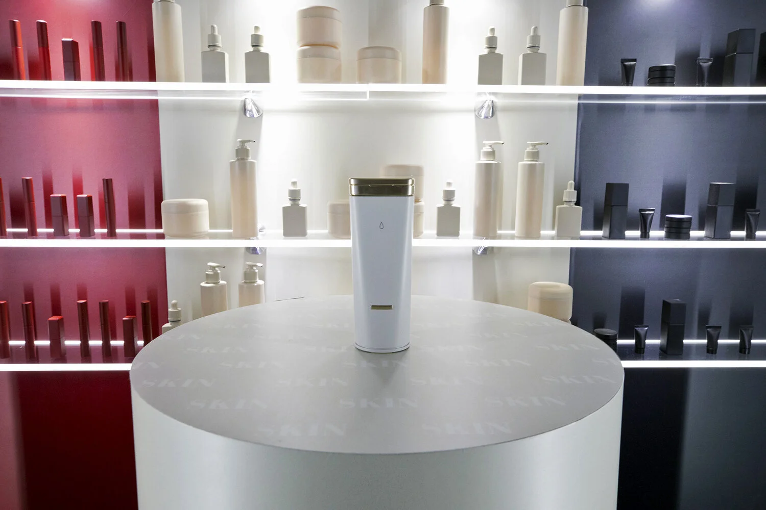 L'Oreal | Perso Launch at CES — ARIEL ZUCKERMAN