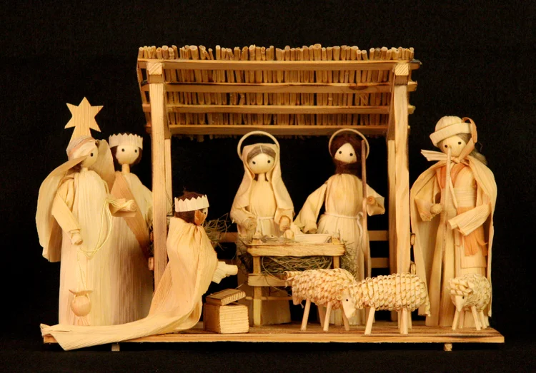 Do You See What I See? Imagery in Nativity Scenes — Glencairn Museum