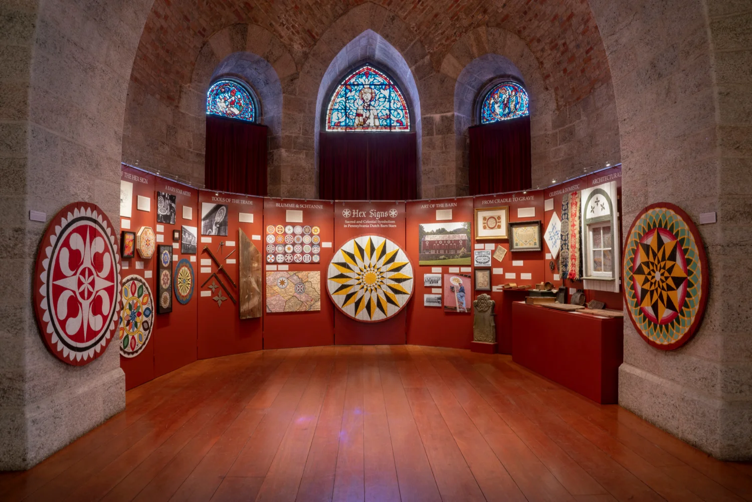 "Hex Signs: Sacred and Celestial Symbolism in Pennsylvania Dutch Barn ...
