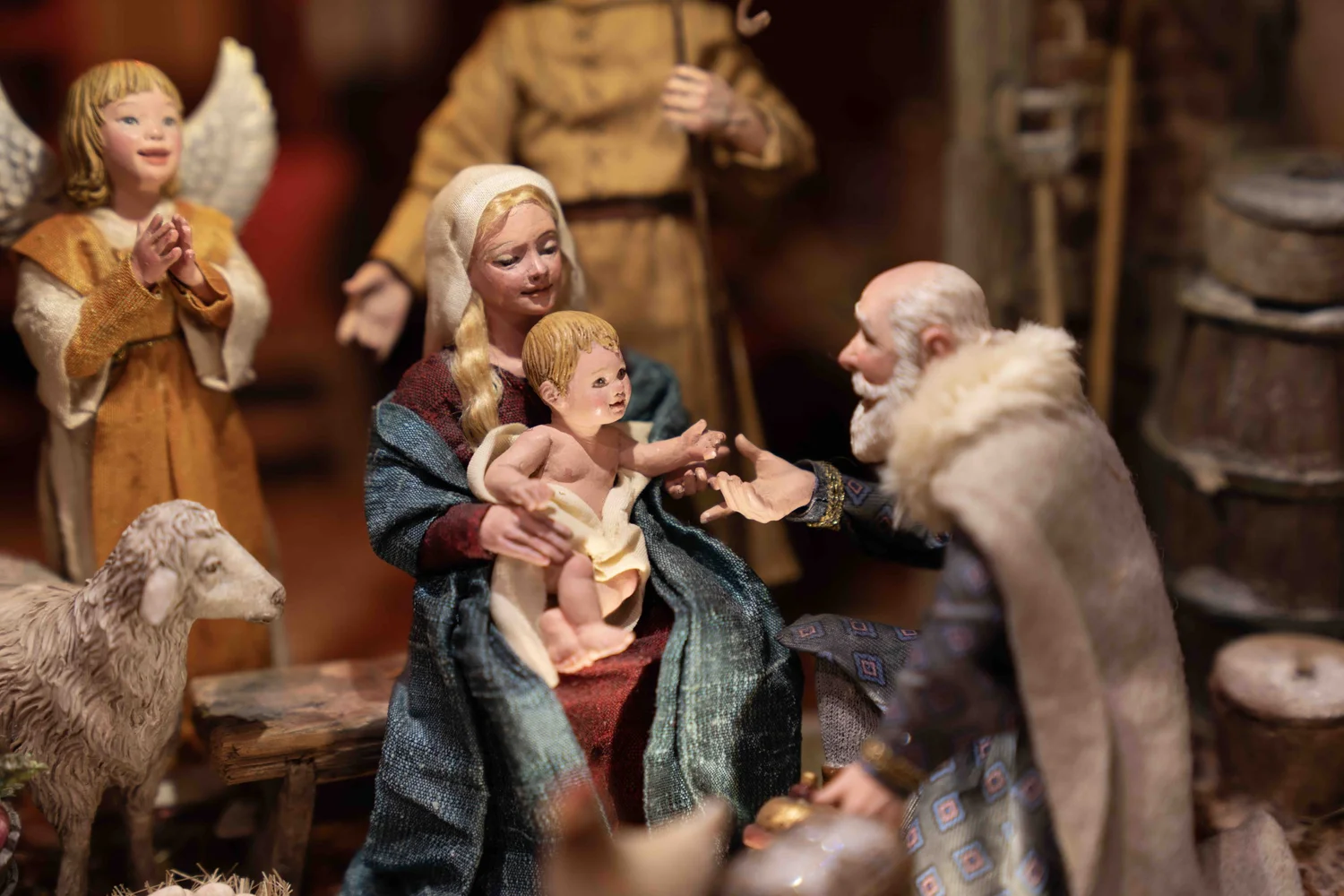 World Nativities Exhibition and Christmas in the Castle Tour ...
