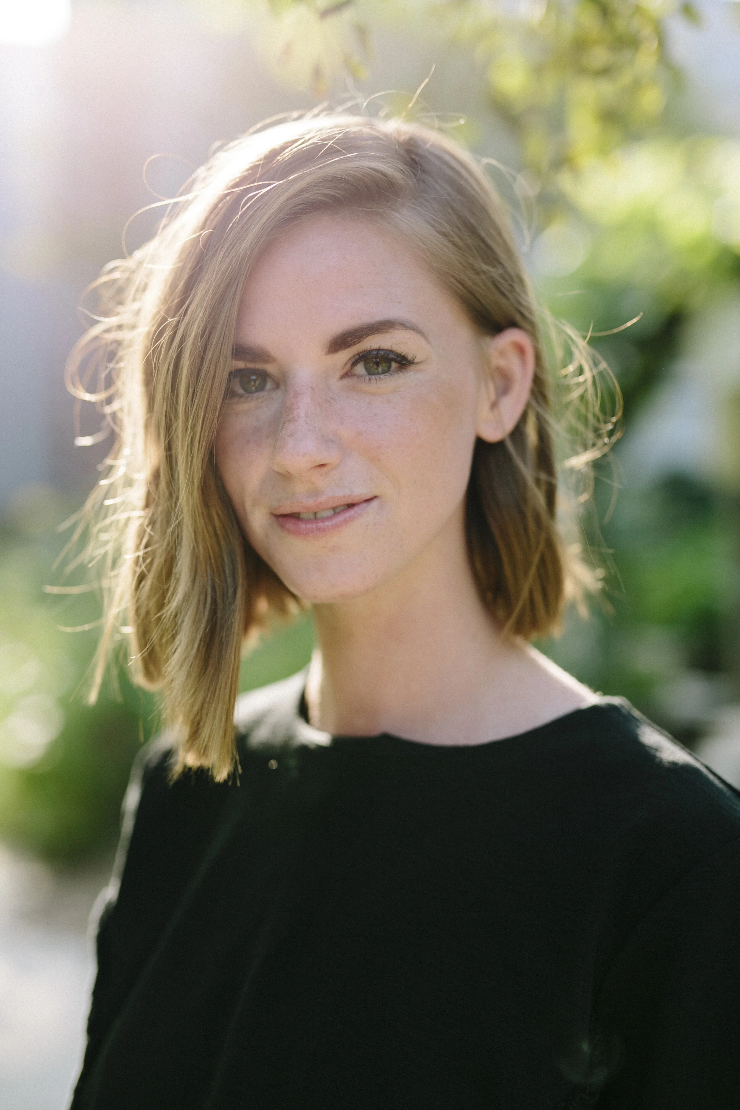 Headshots — Cassie Anna