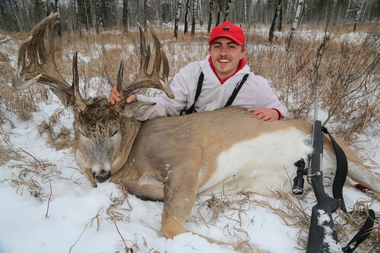 Whitetail Hunts — Wheat King Adventures