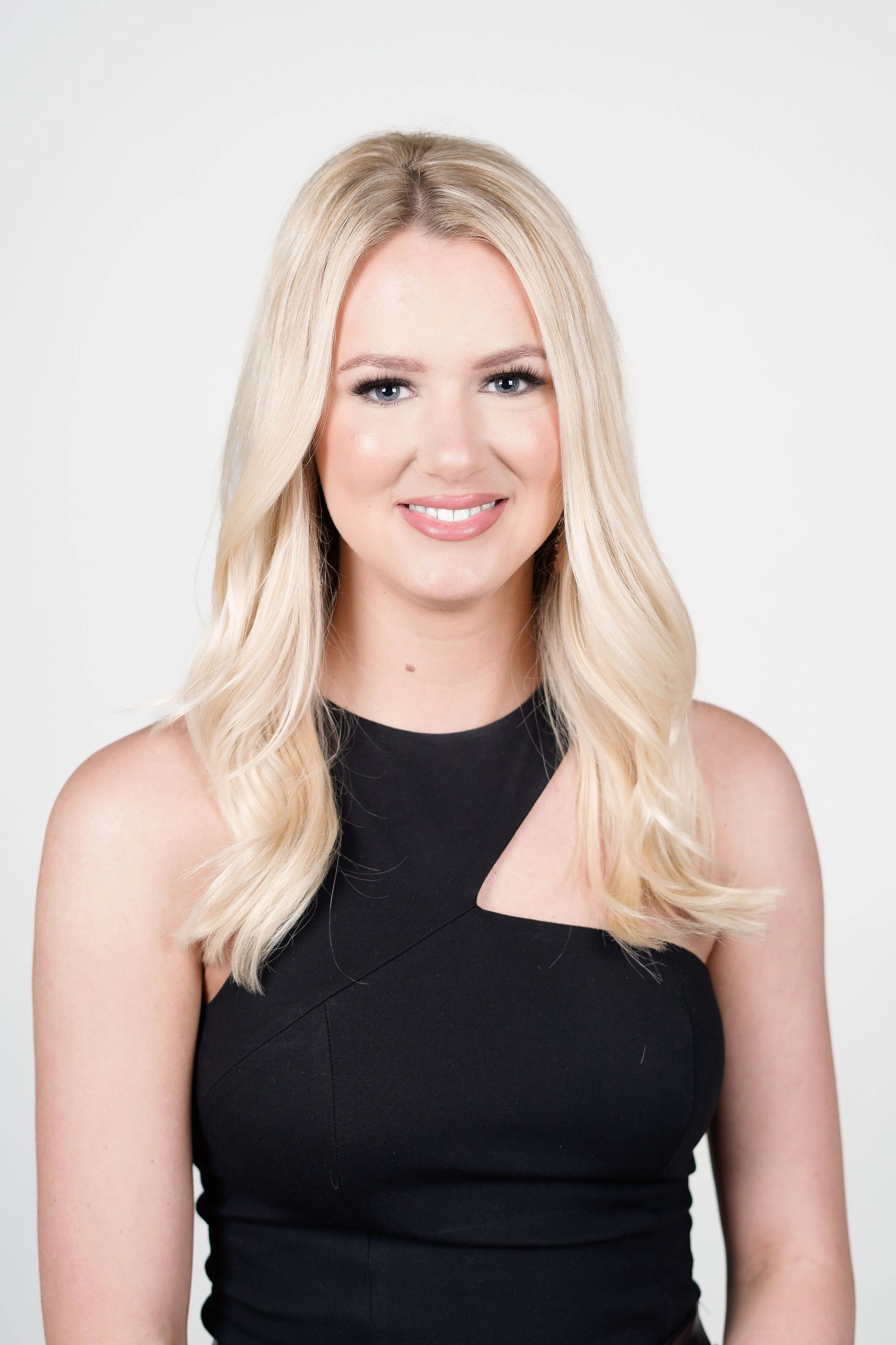 PRODUCTION TEAM – One10 Beauty House