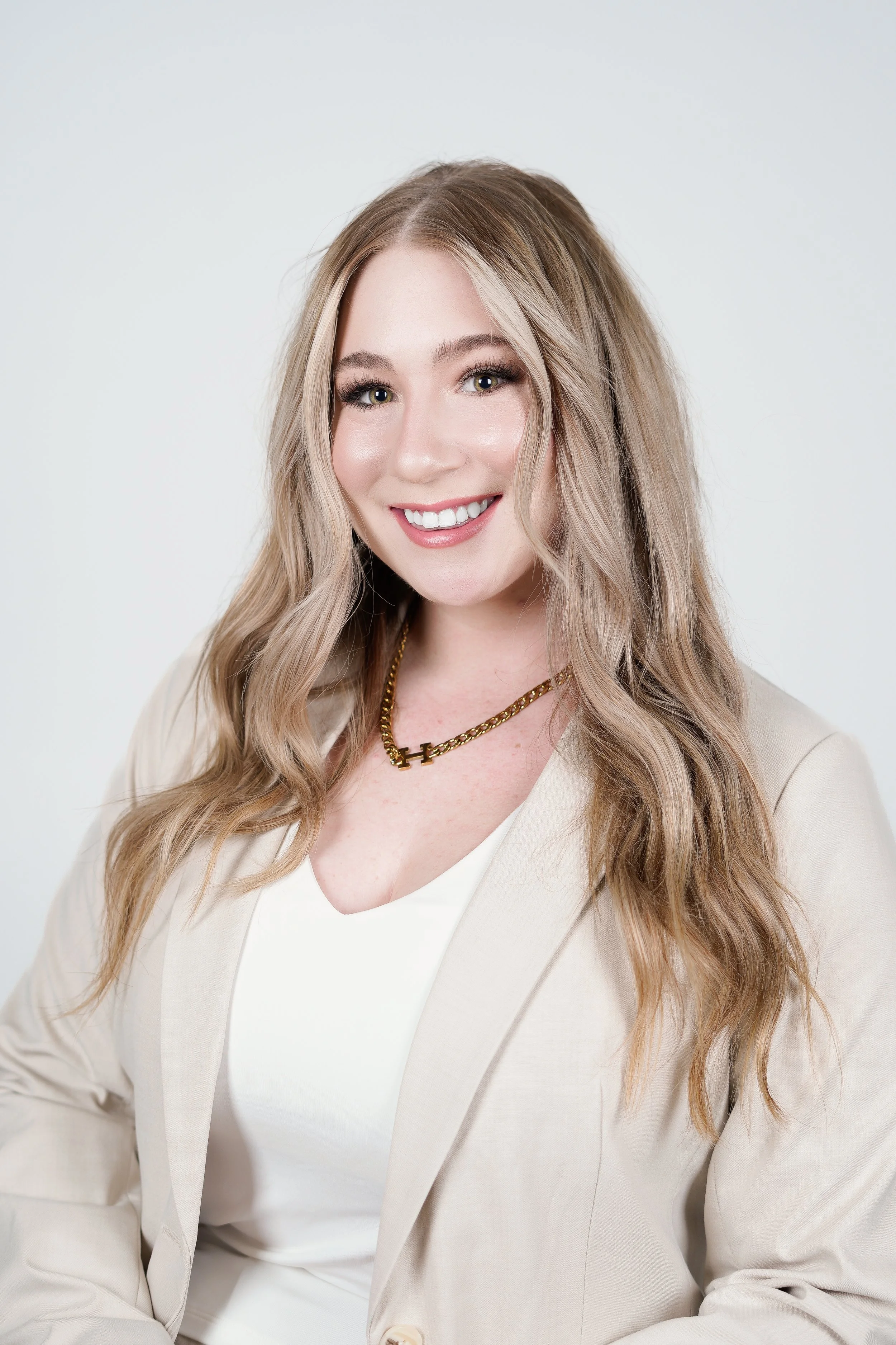 PRODUCTION TEAM – One10 Beauty House