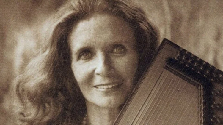Remembering June Carter Cash Today on What Would Have Been Her 96th ...