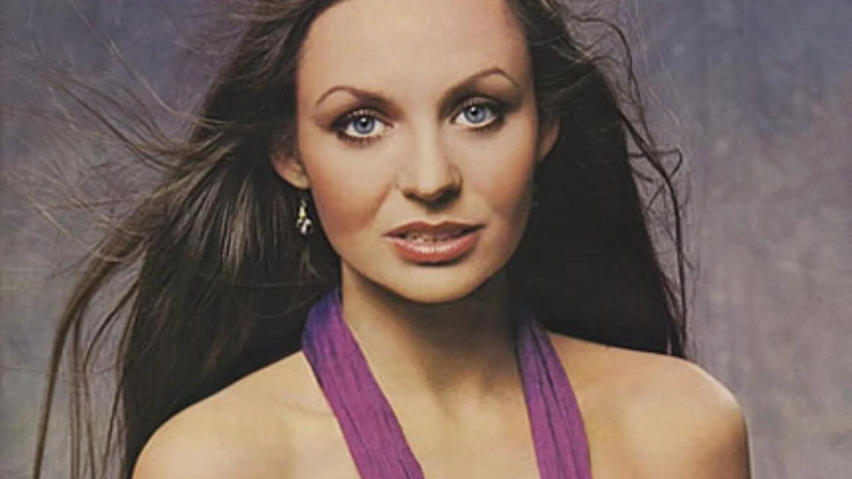 Happy Birthday to Crystal Gayle, Born January 9, 1951
